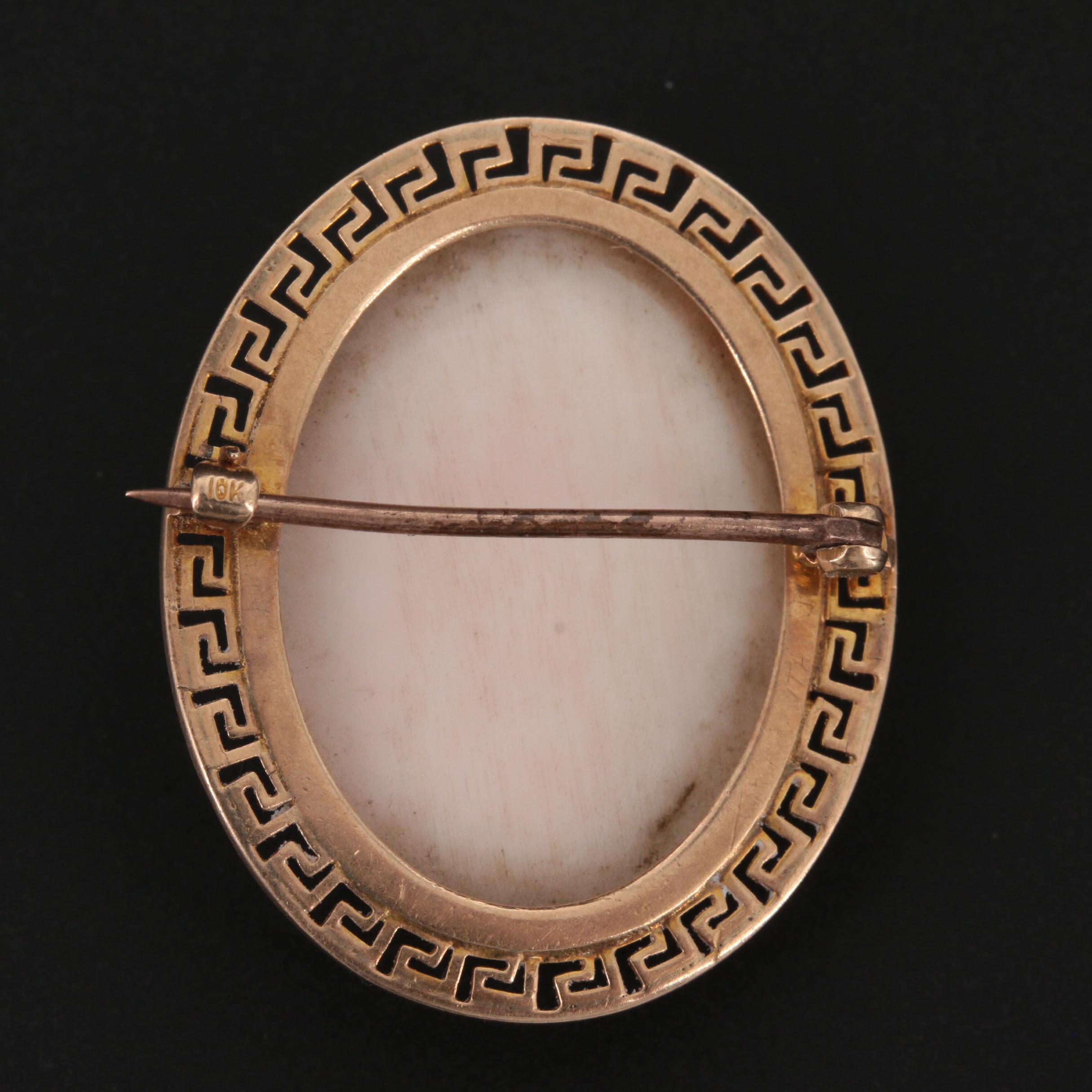 10K Yellow Gold Conch Shell Cameo Brooch with Greek Key Trim | EBTH