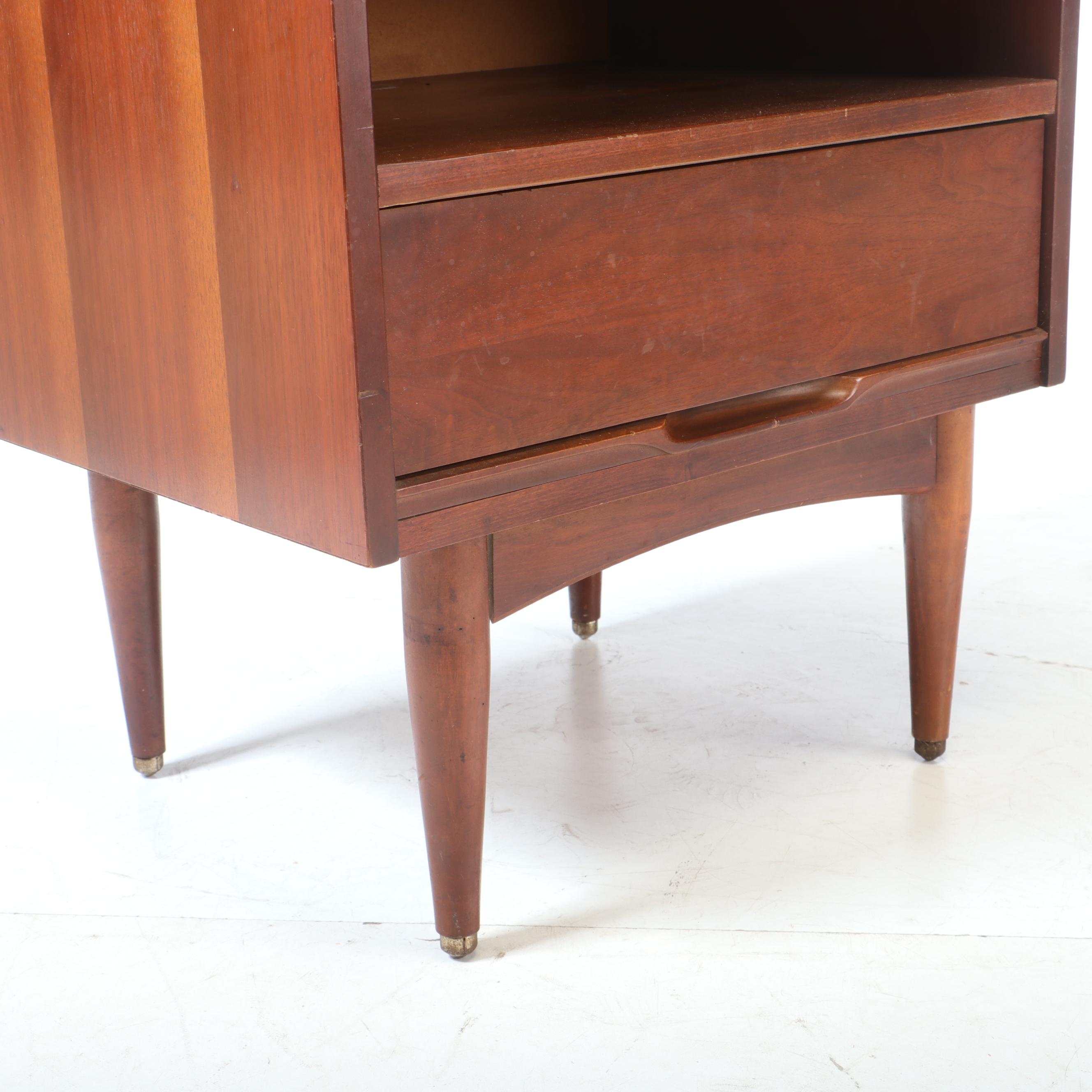 Mid Century Modern Walnut Nightstand | EBTH