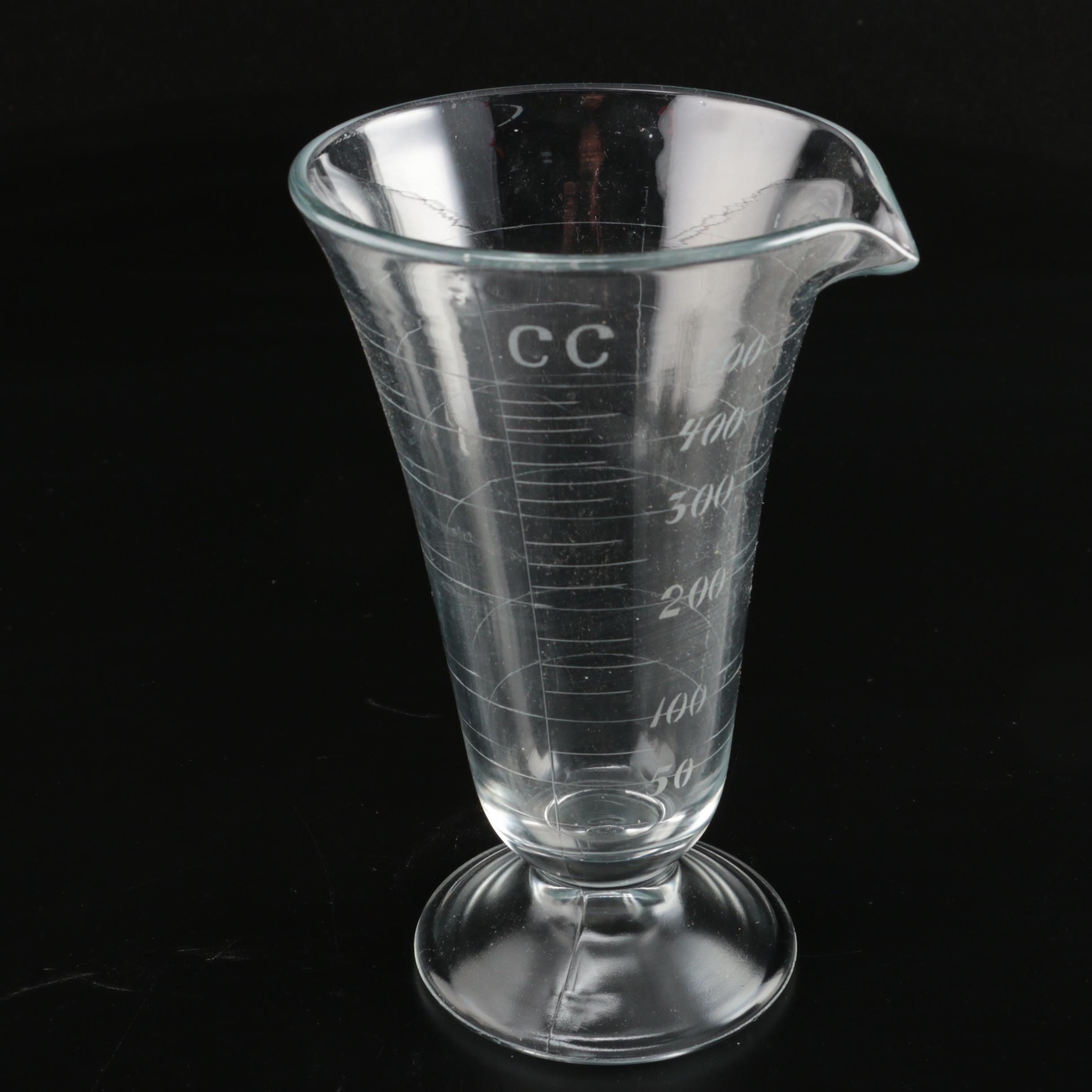 Apothecary Footed Graduated Glass Beakers, Vintage | EBTH