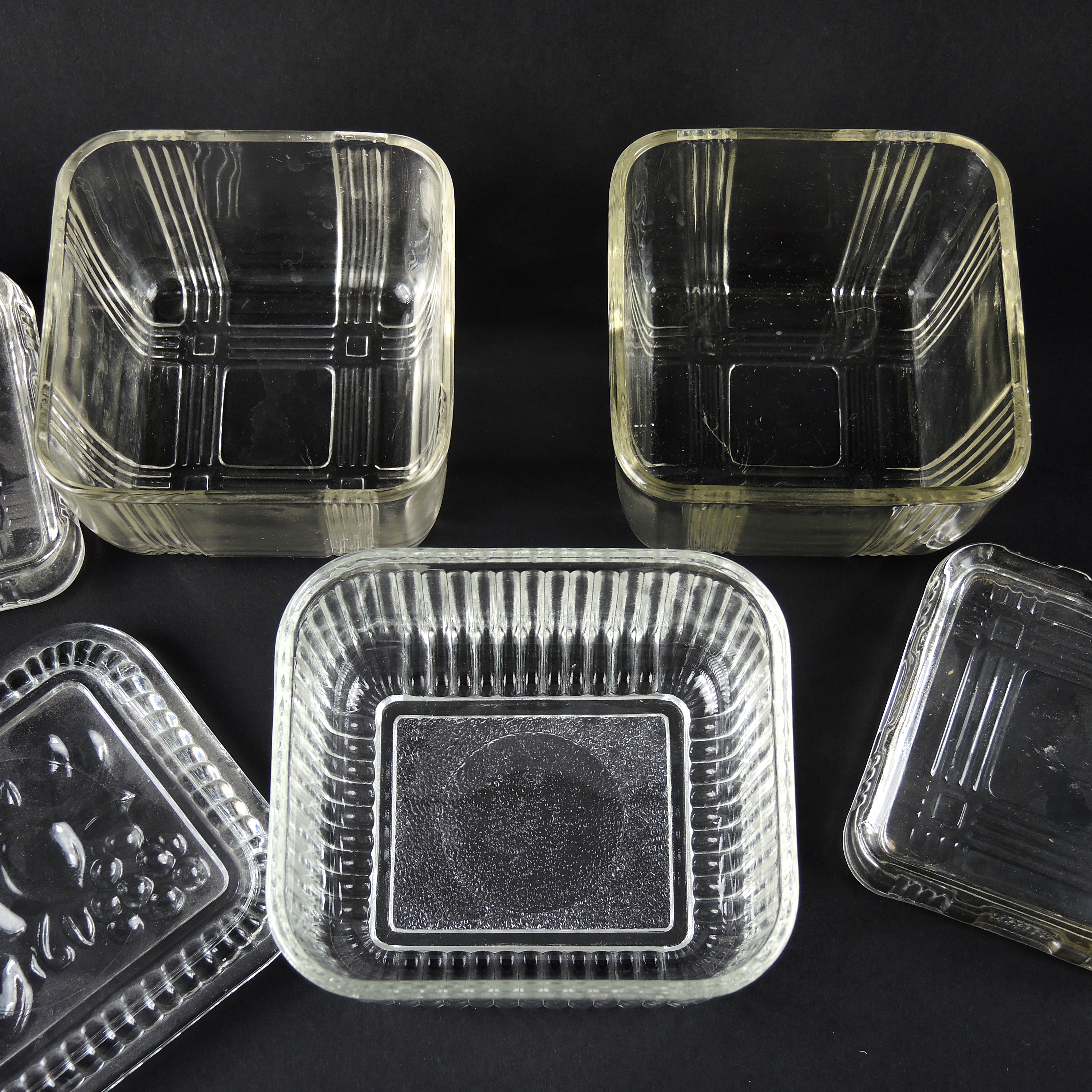 Depression Glass Refrigerator Boxes, Early to Mid 20th Century | EBTH