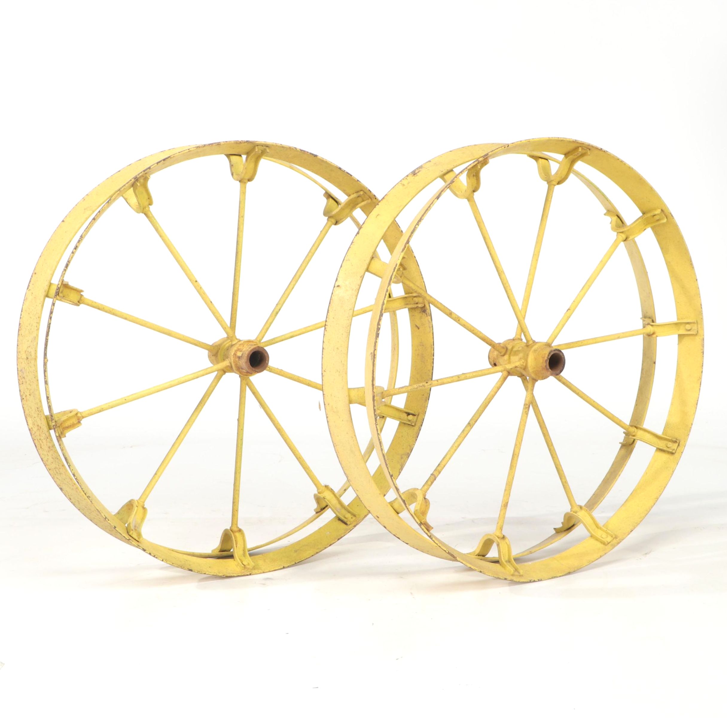 French & Hecht Round Spoke Metal Wheels | EBTH
