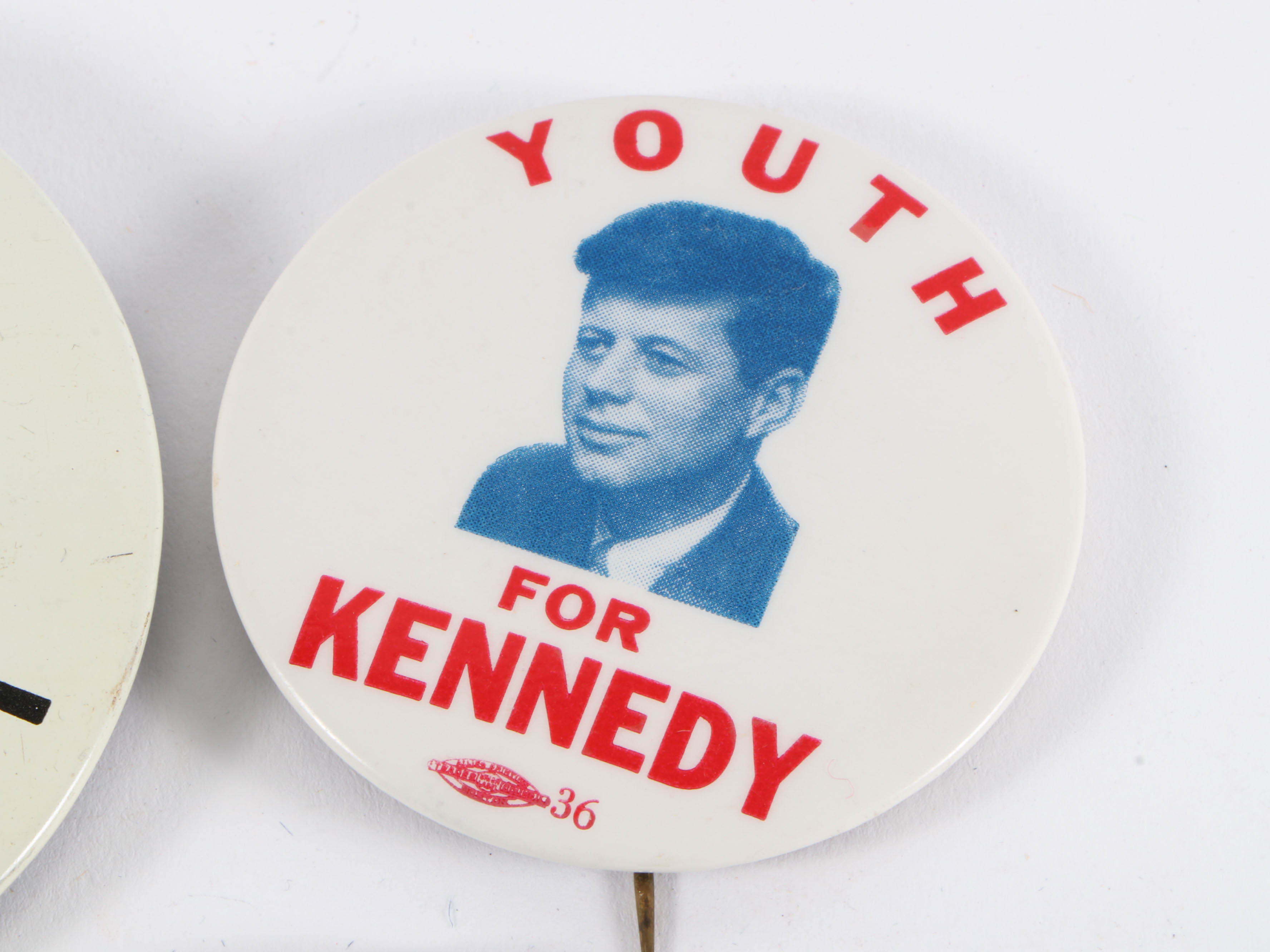 John F. Kennedy Pinback Buttons and Tie Clip | EBTH