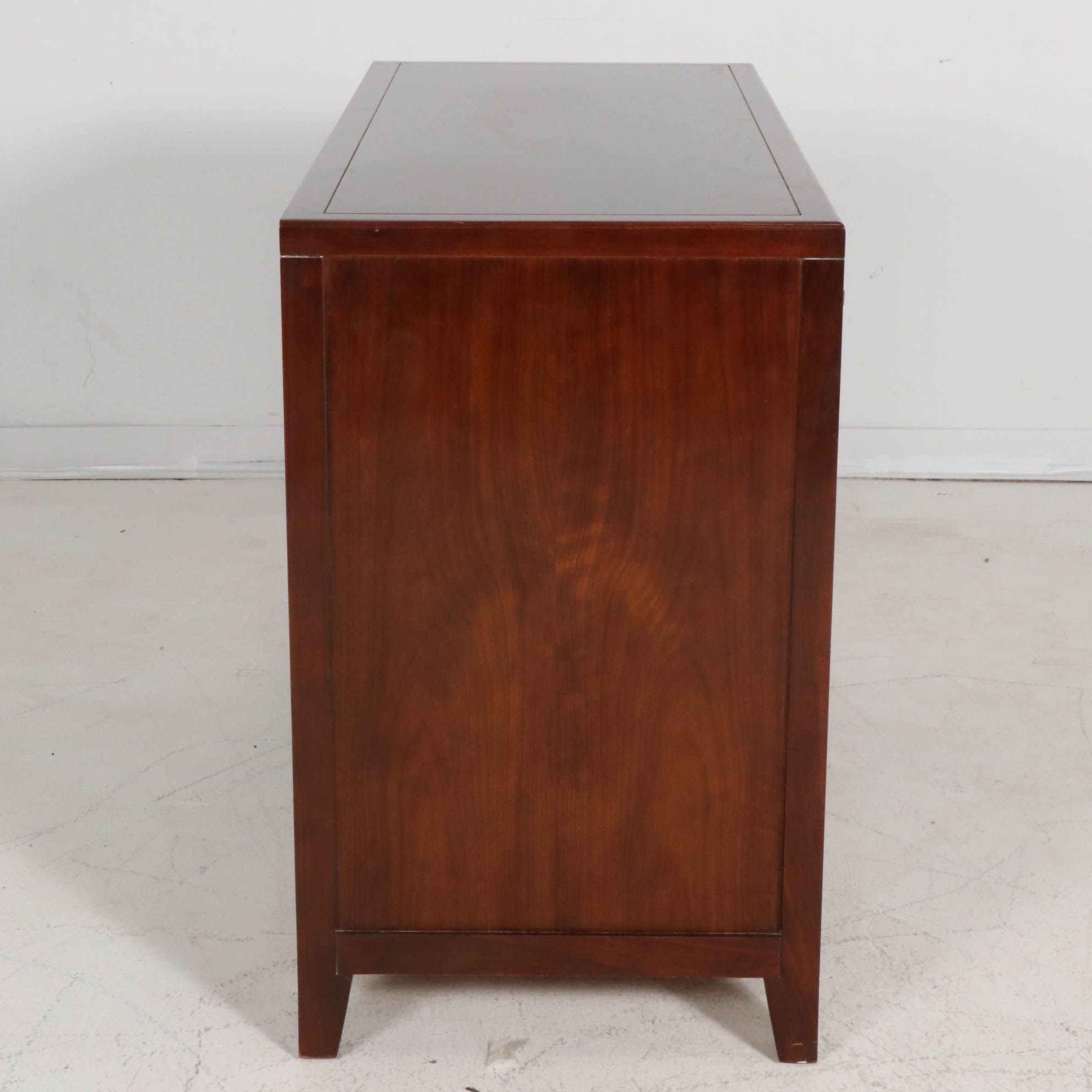 Bill Sofield for Baker Furniture Mahogany Dresser | EBTH