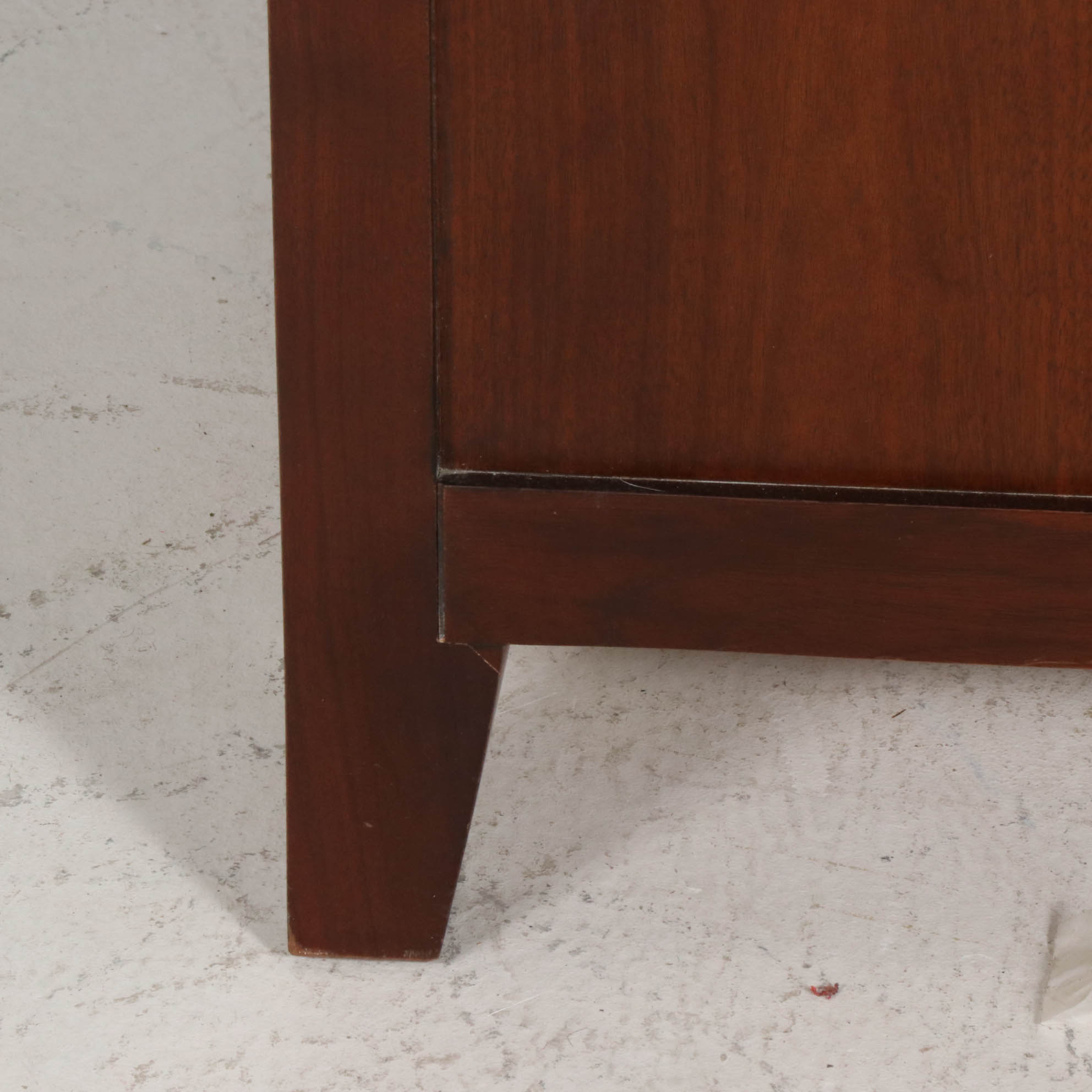 Bill Sofield for Baker Furniture Mahogany Dresser | EBTH