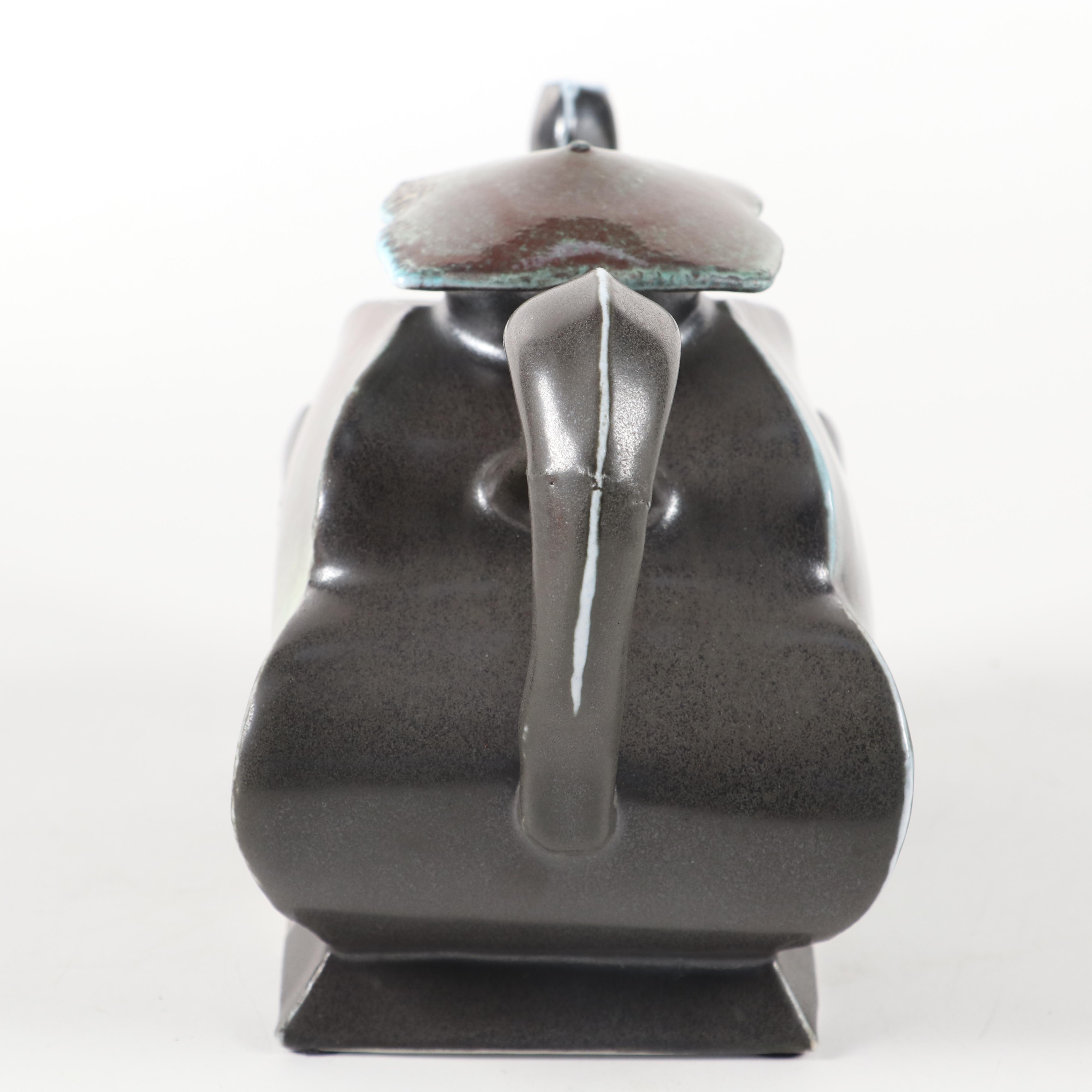 Sam Chung Contemporary Ceramic Teapot | EBTH
