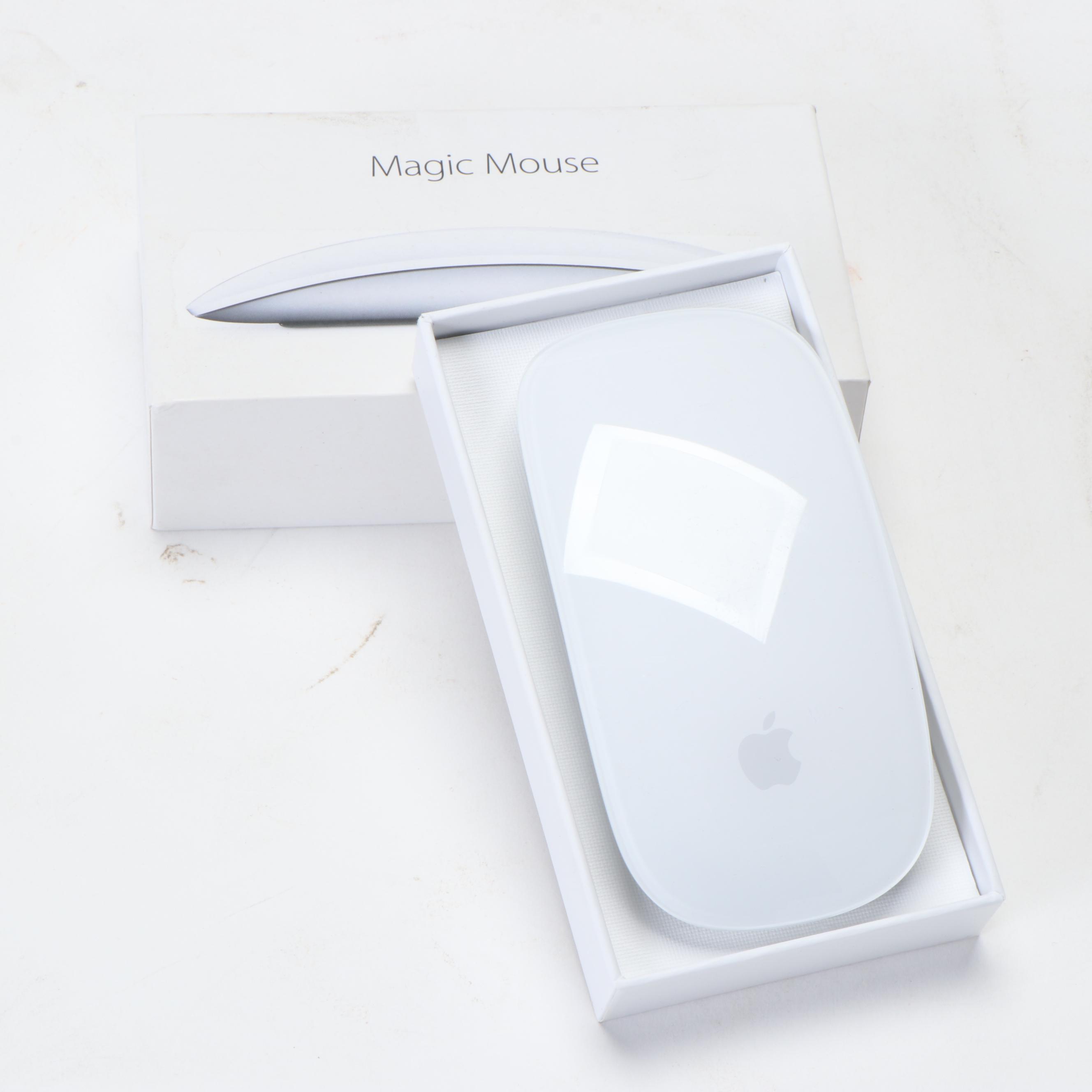 21.5" Apple iMac Desktop Computer with Mouse, Keyboard, and LG DVD ...