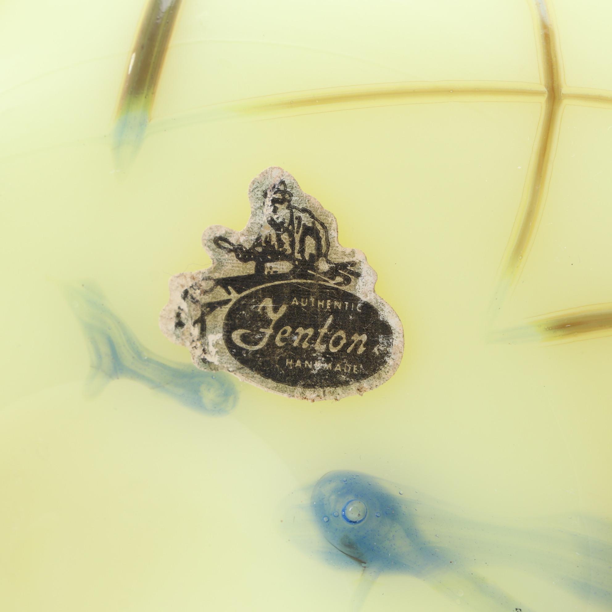 Dave Fetty for Fenton Limited Edition Art Glass Vase, 1975 | EBTH