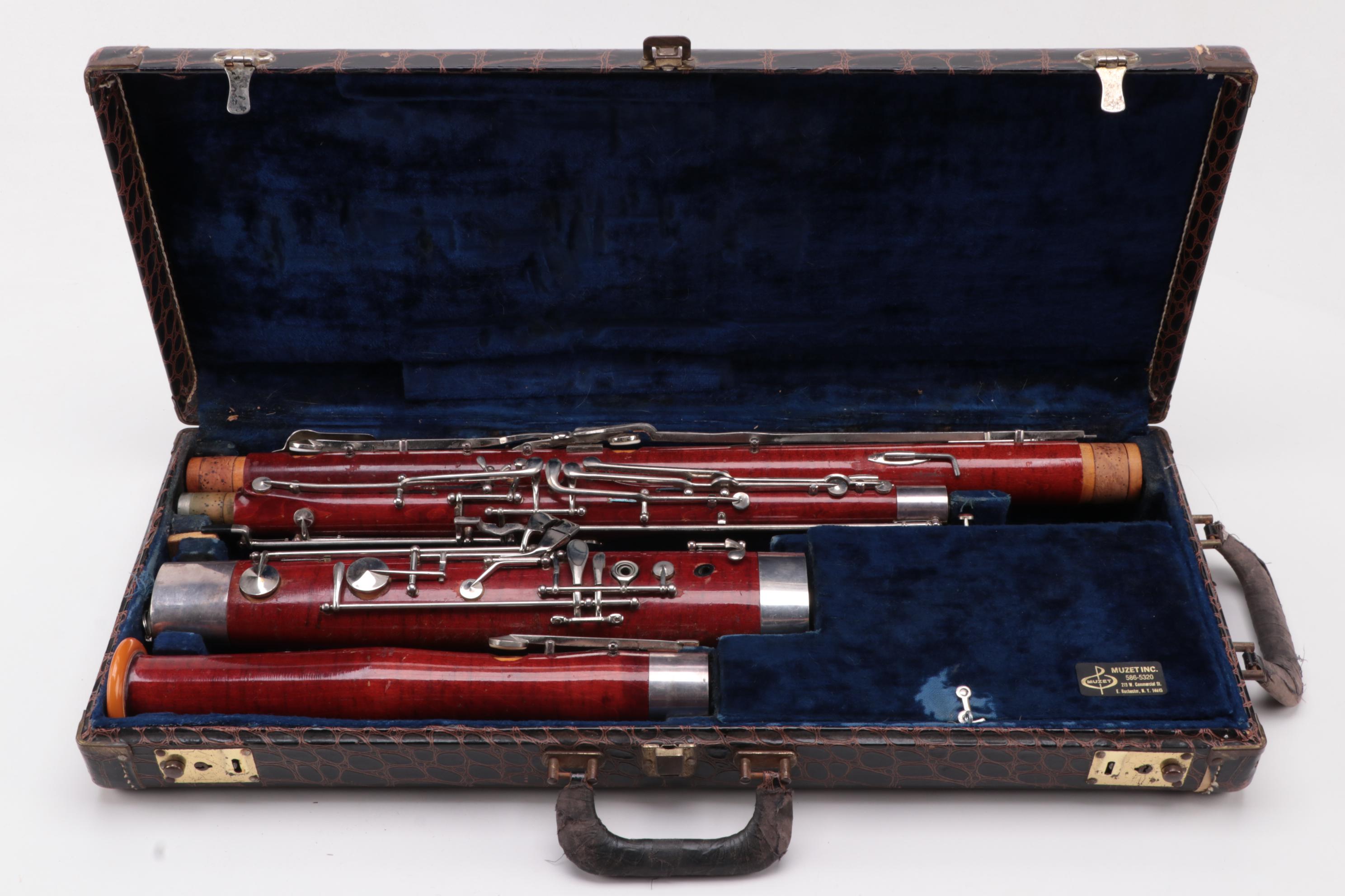 German Gebruder Mönnig Bassoon with Case and Method Books | EBTH