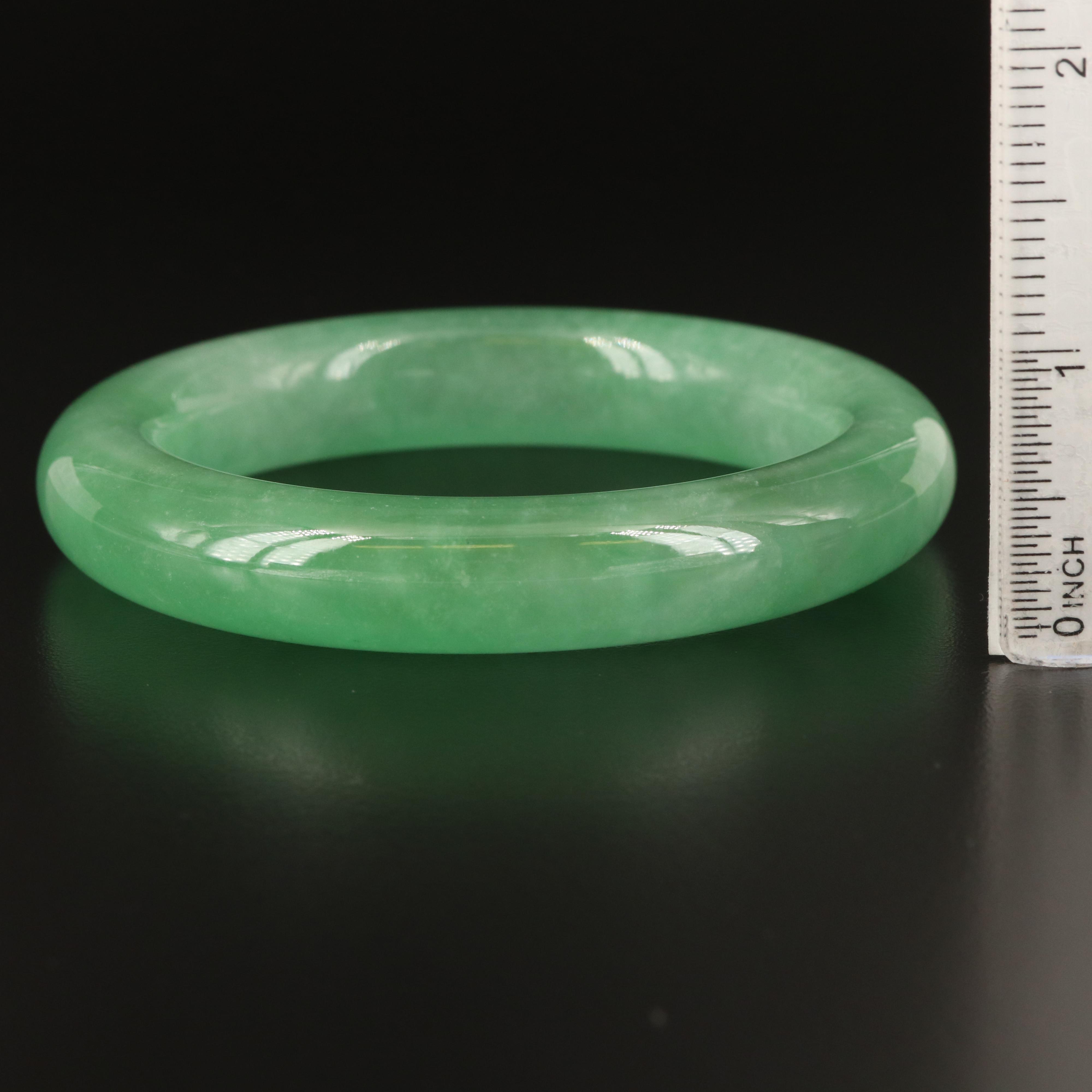 Jadeite Hololith Bangle | EBTH