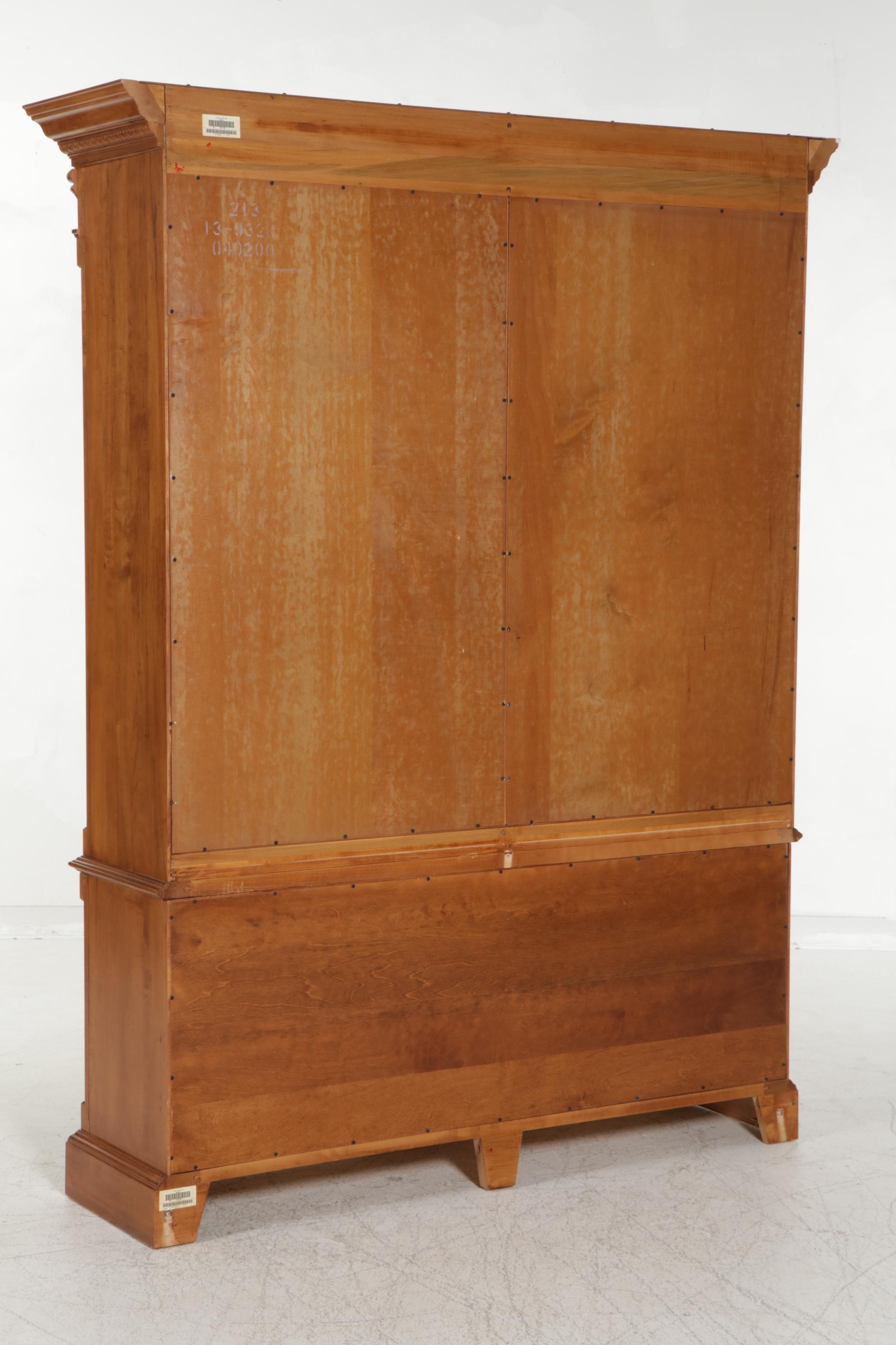 Ethan Allen "Legacy Collection" Maple Bookcase | EBTH