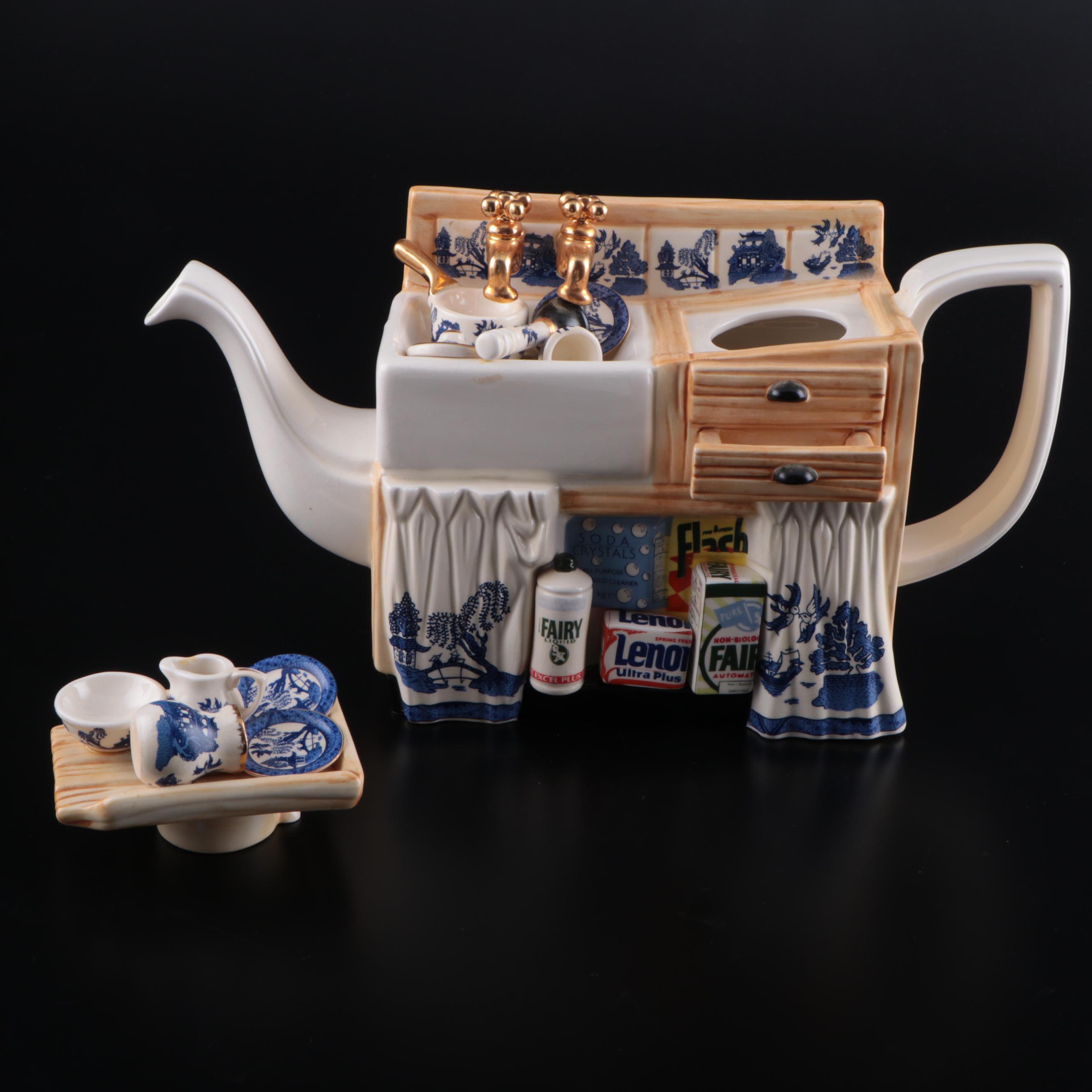 Paul Cardew Blue Willow Kitchen Wash Basin Ceramic Teapot, Late 20th ...