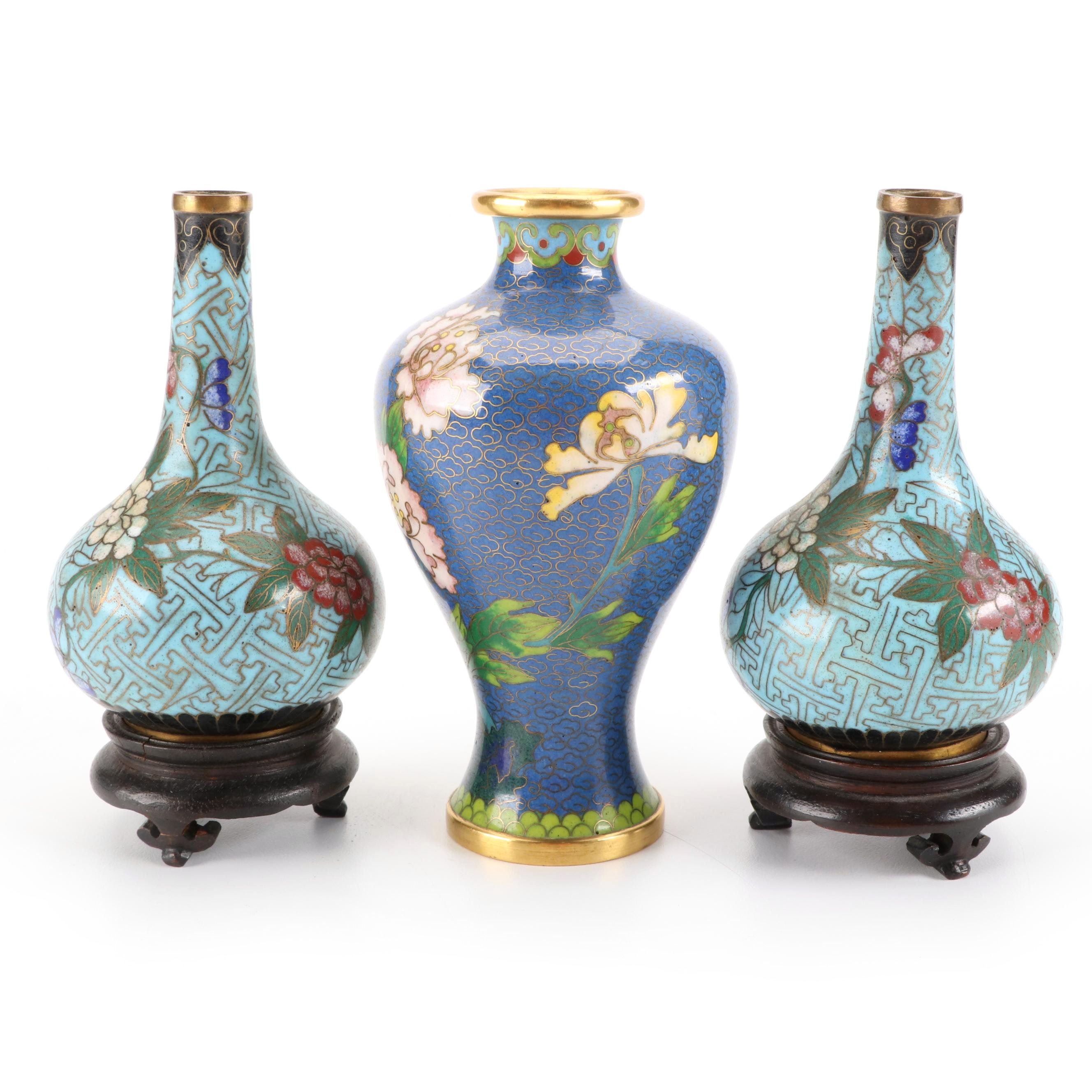 Chinese Cloisonné Floral Motif Bottleneck Vases and Bud Vase | EBTH