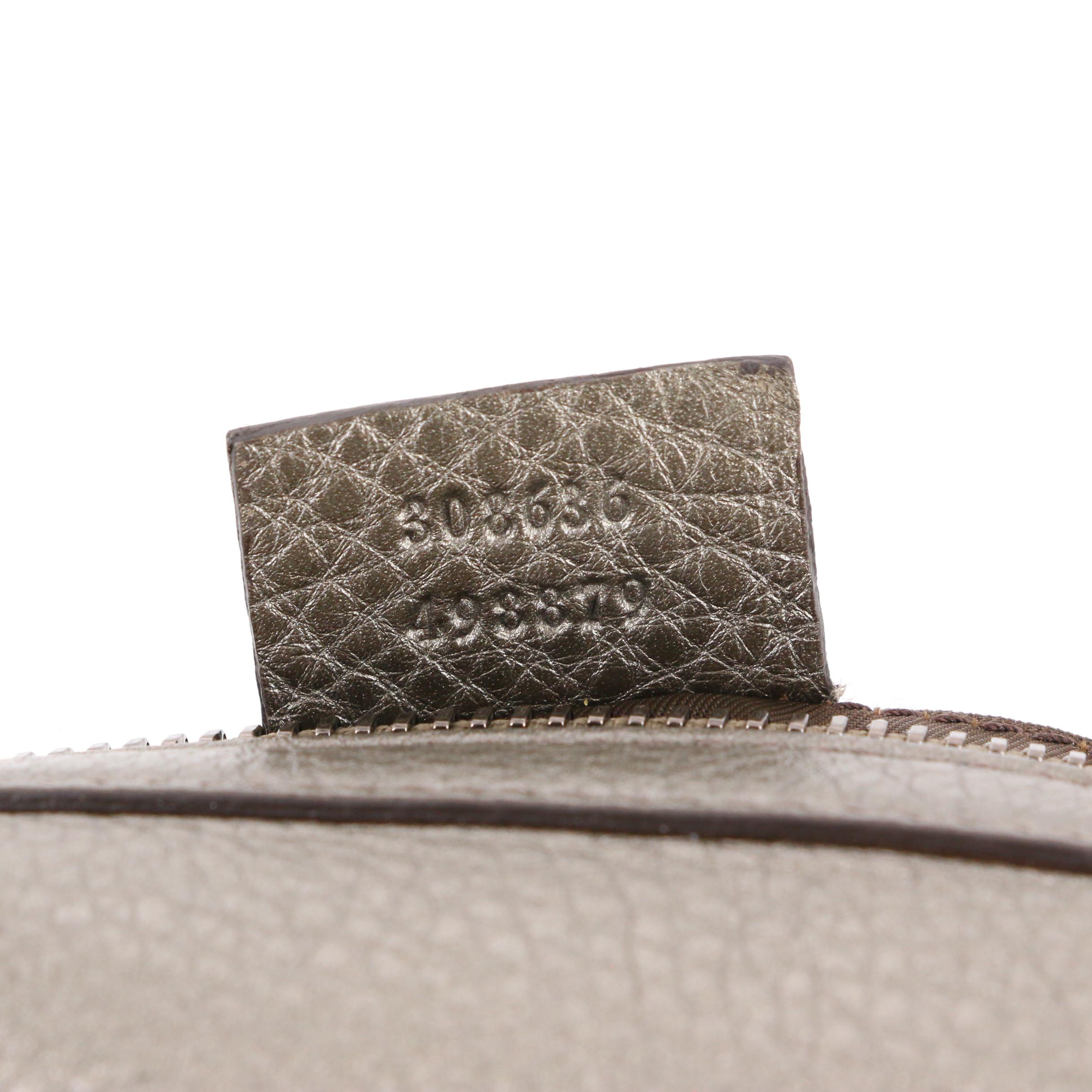 Gucci Cosmetic Case in Pewter Tone Pebble Grain Leather with Tassel Zip ...