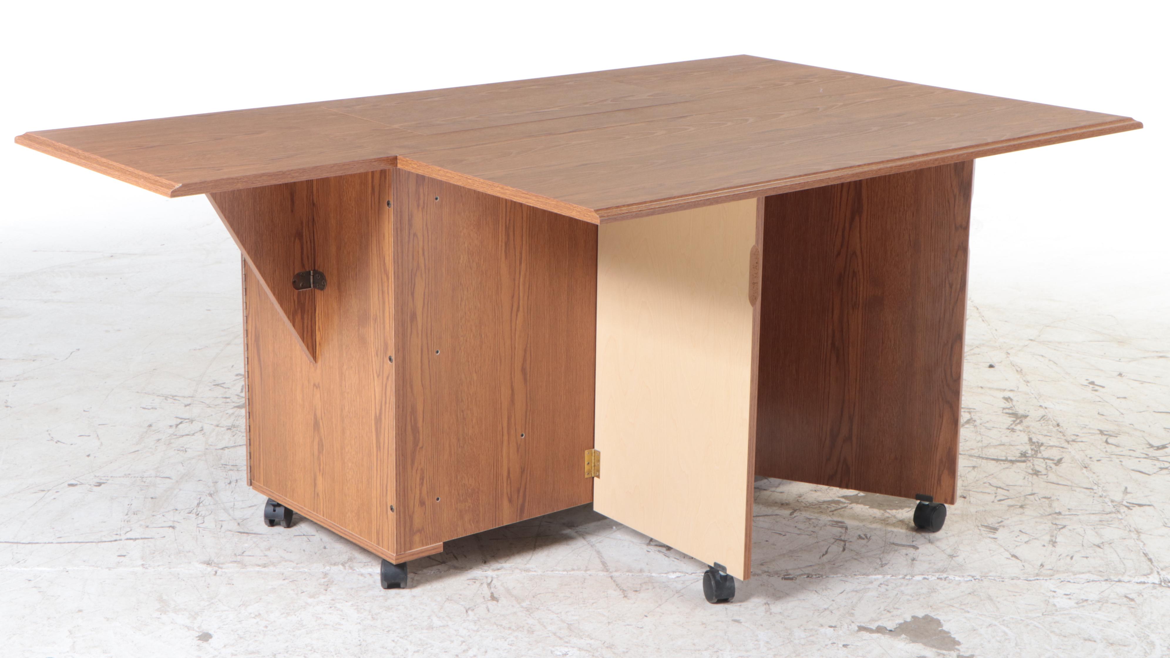 Janome Memory Craft 9000 Sewing Machine with Oak Grained Laminate Work ...