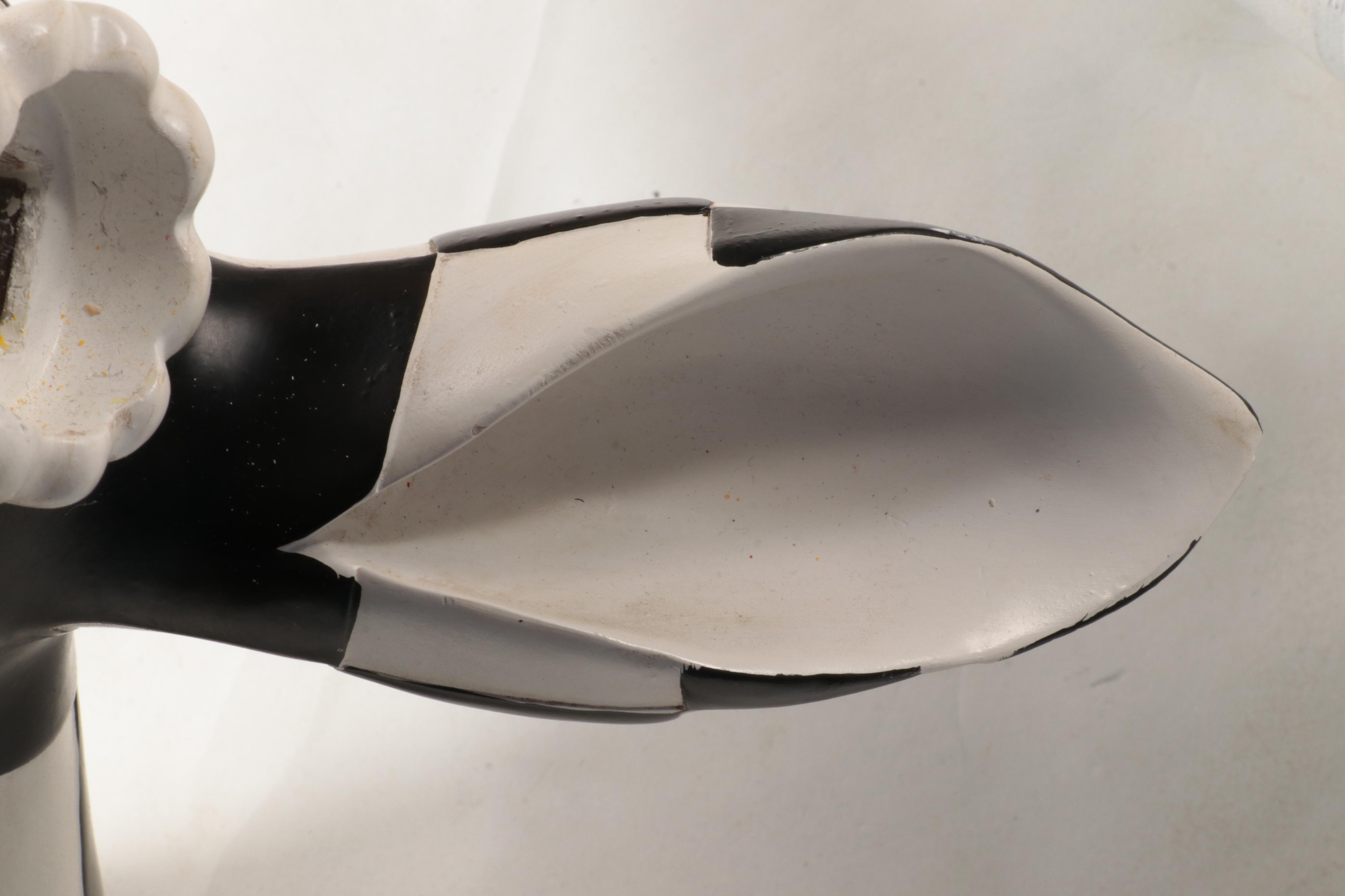 Grandin Road Harlequin Check Resin Moose Head | EBTH