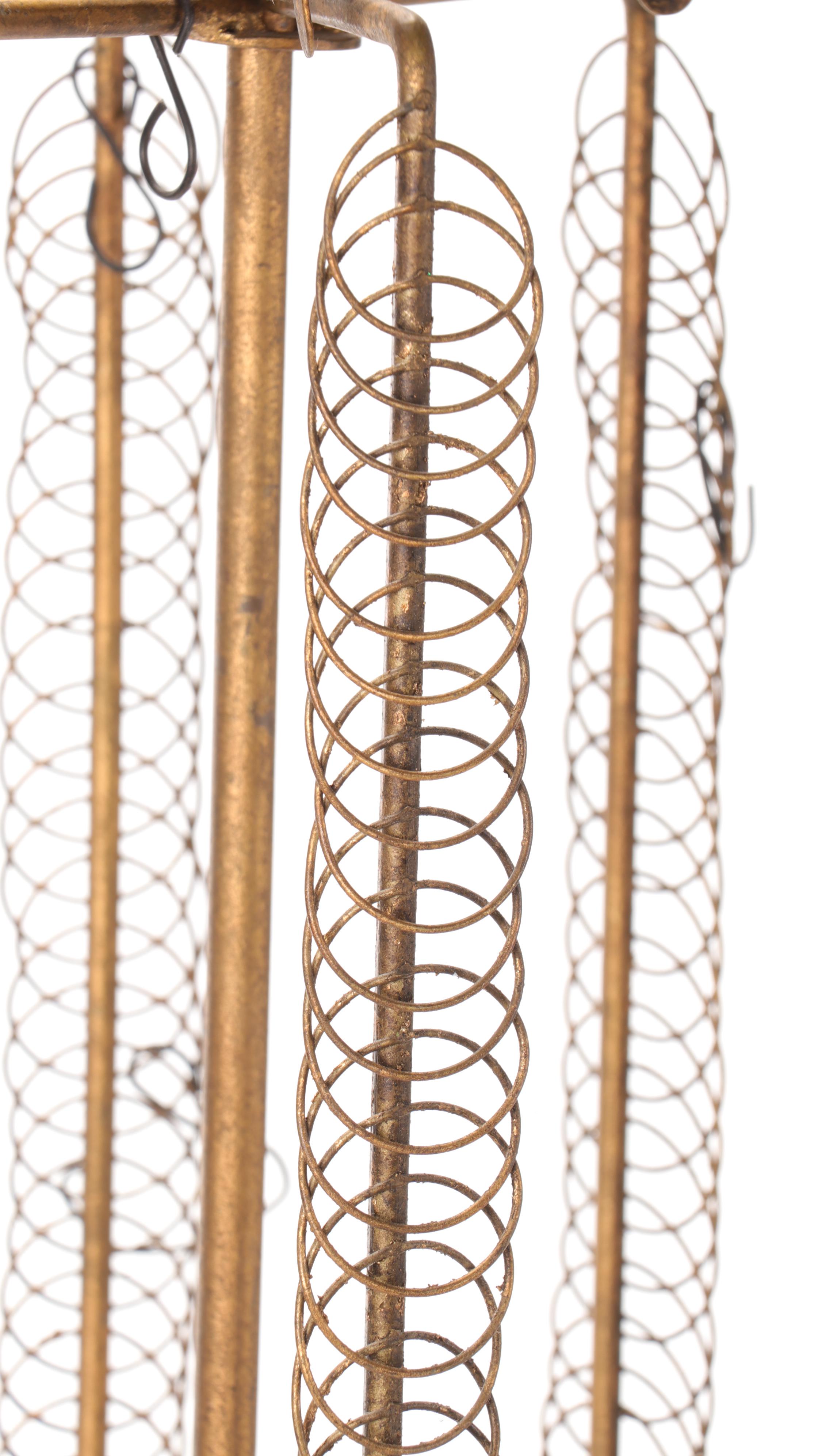 Crowned Rotating Card Display Stand | EBTH