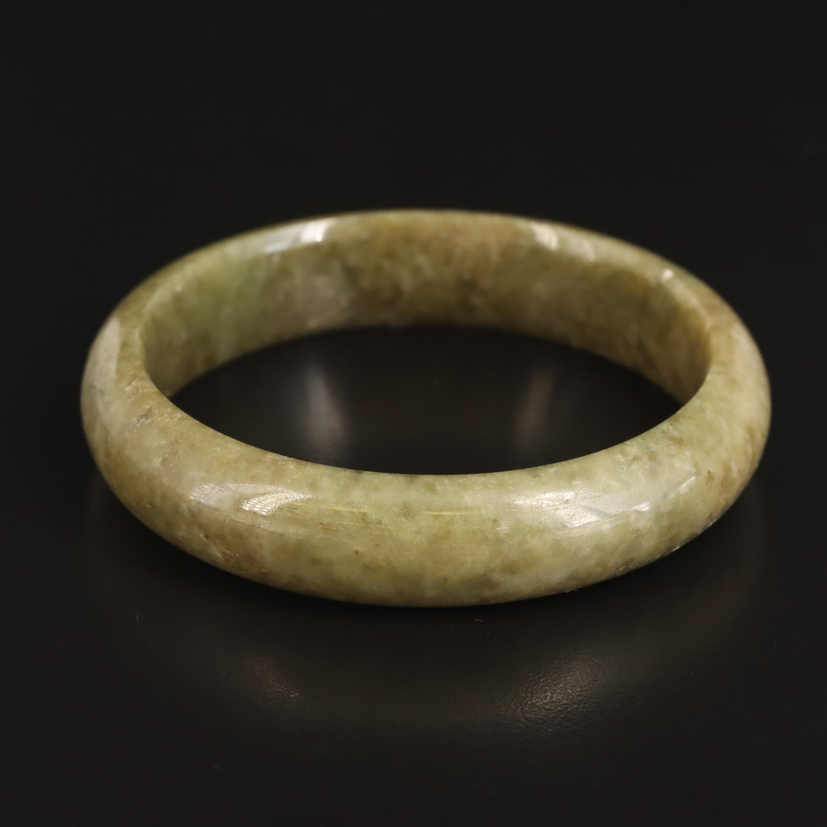 Jadeite Hololith Bangle | EBTH