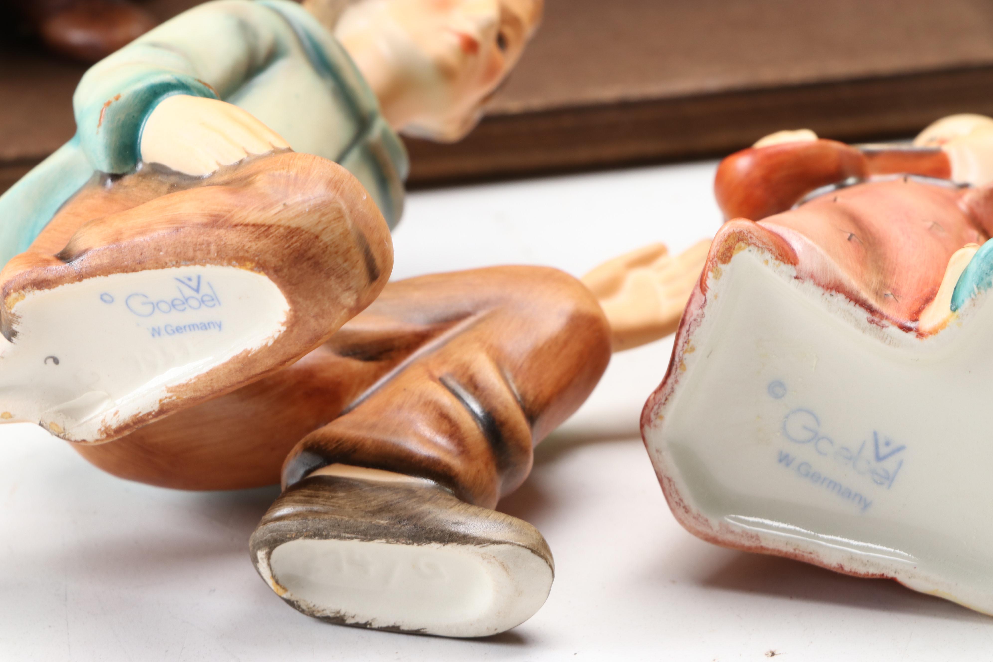 Goebel Hummel Porcelain Nativity Set with Wood Crèche Stable | EBTH