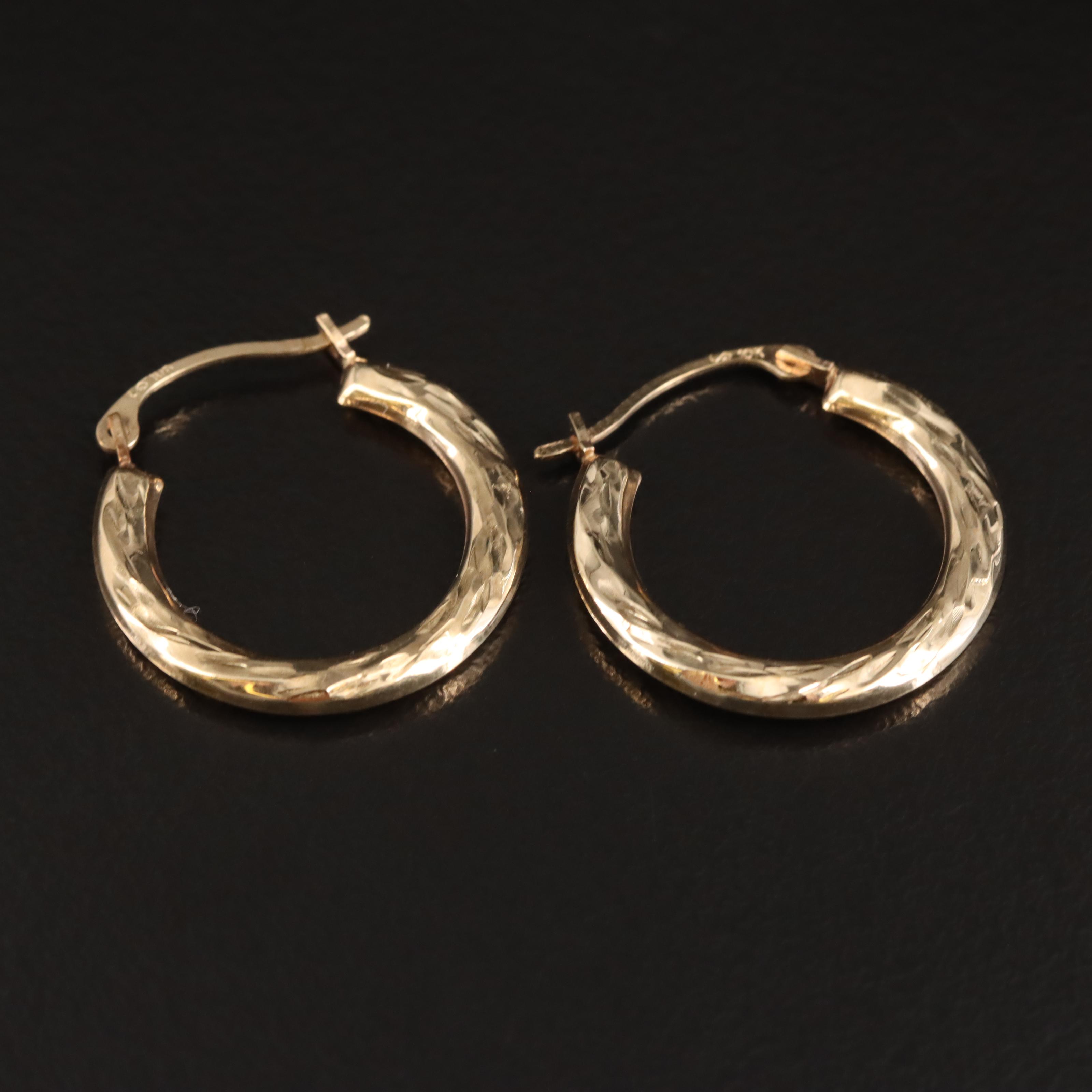 10K Texture Hoop Earrings | EBTH