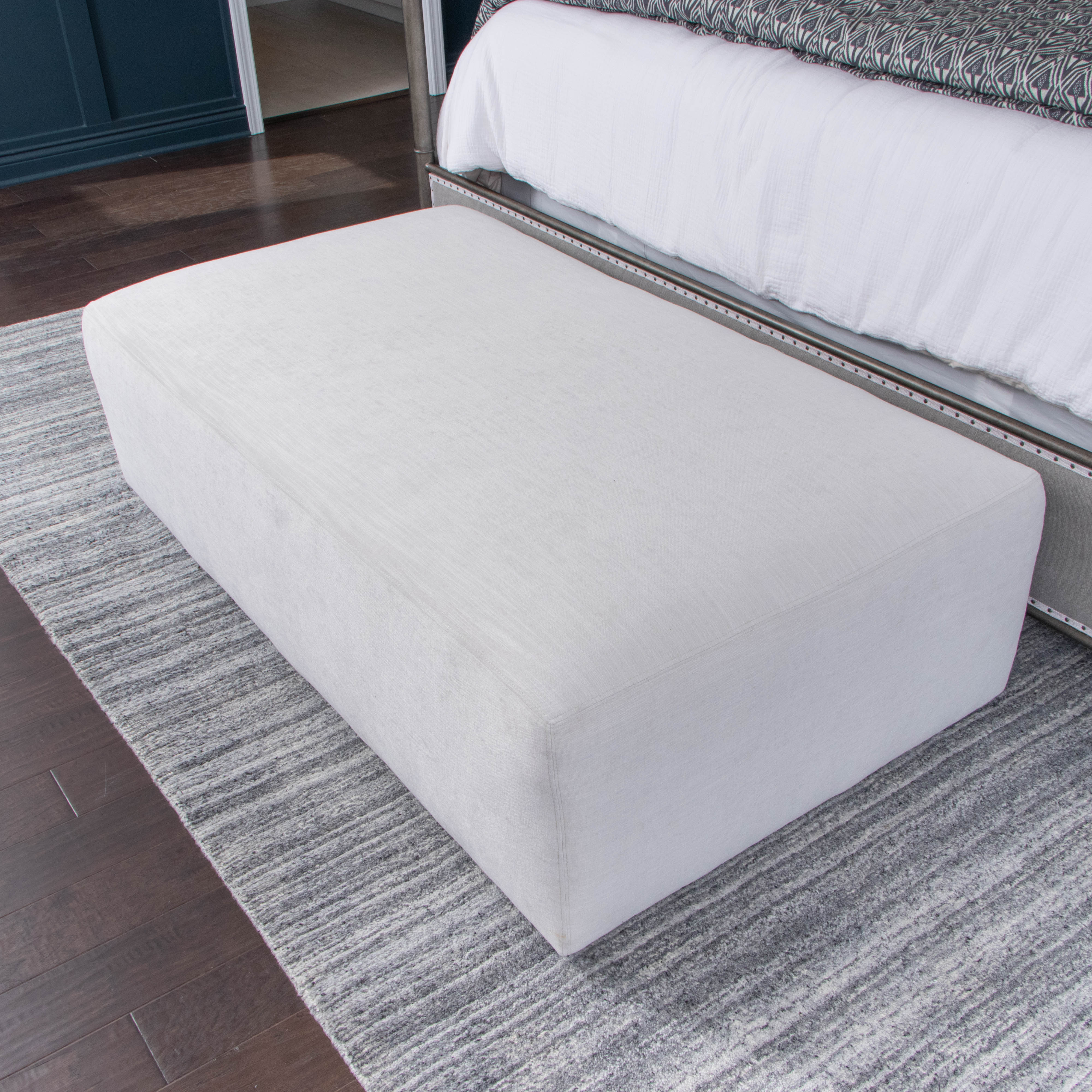 Miles Oversized Rectangular Upholstered Ottoman | EBTH