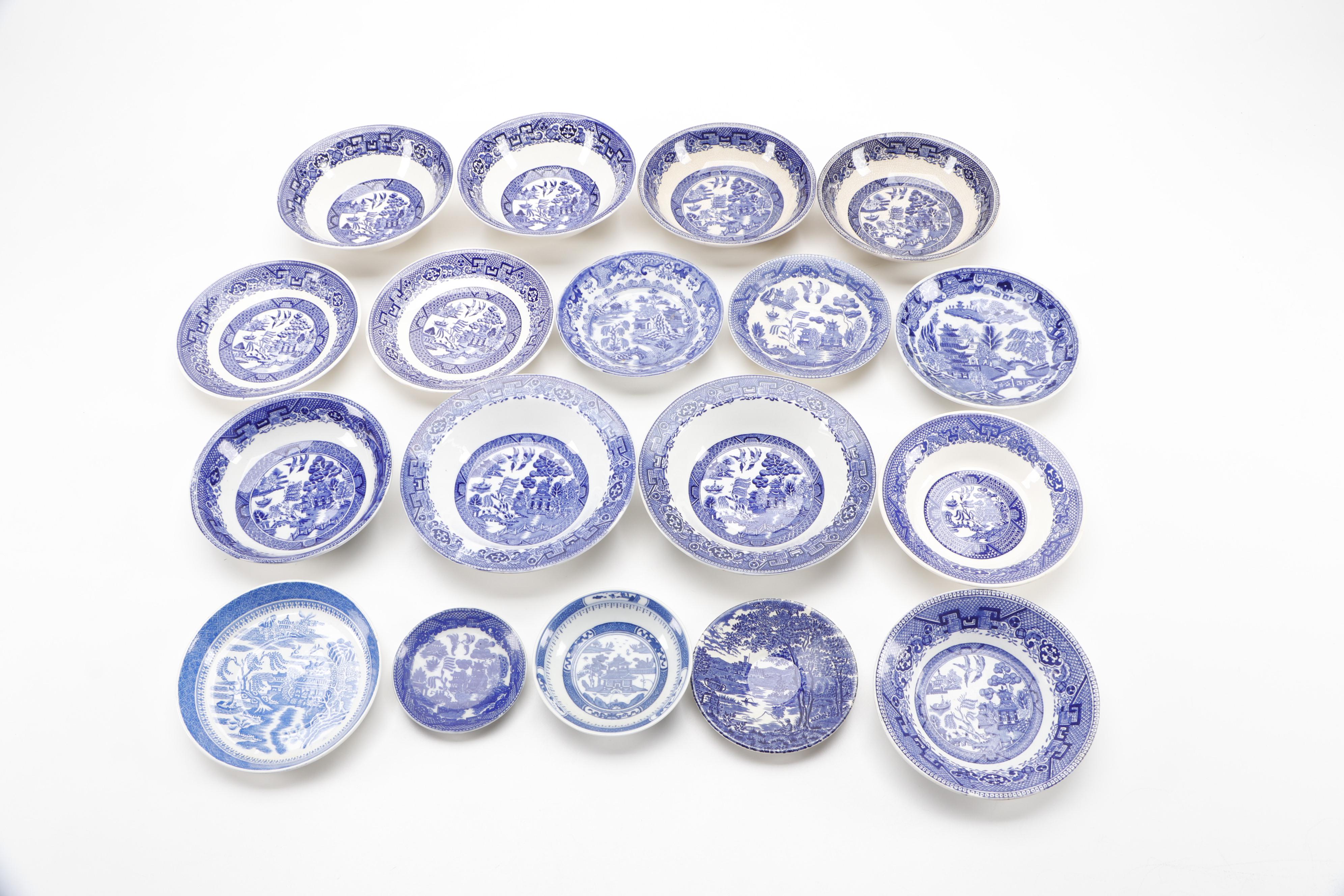 English and American Blue Willow Dinnerware Collection | Everything But ...