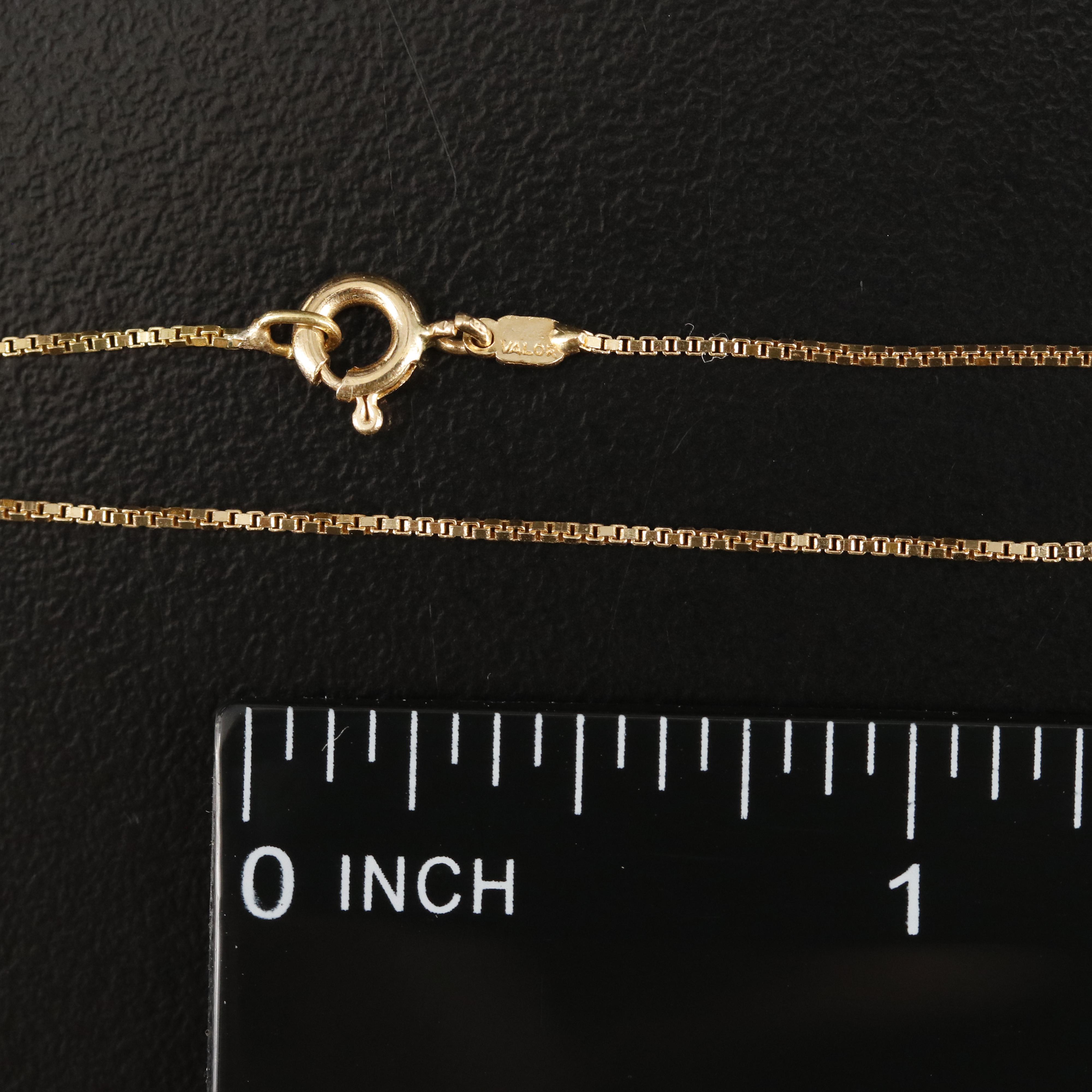 Italian Val-Or SpA 18K Box Chain | EBTH