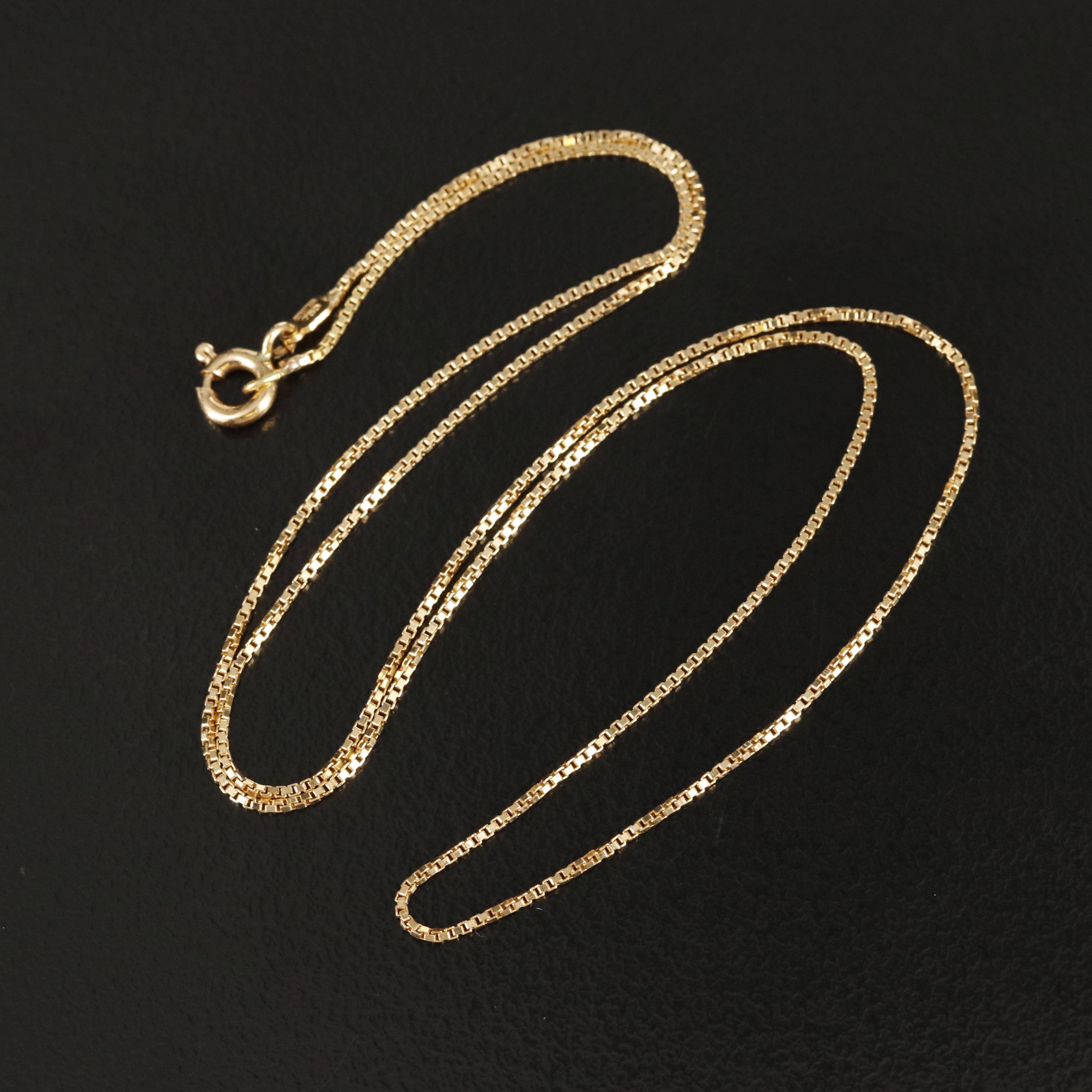 Italian Val-Or SpA 18K Box Chain | EBTH