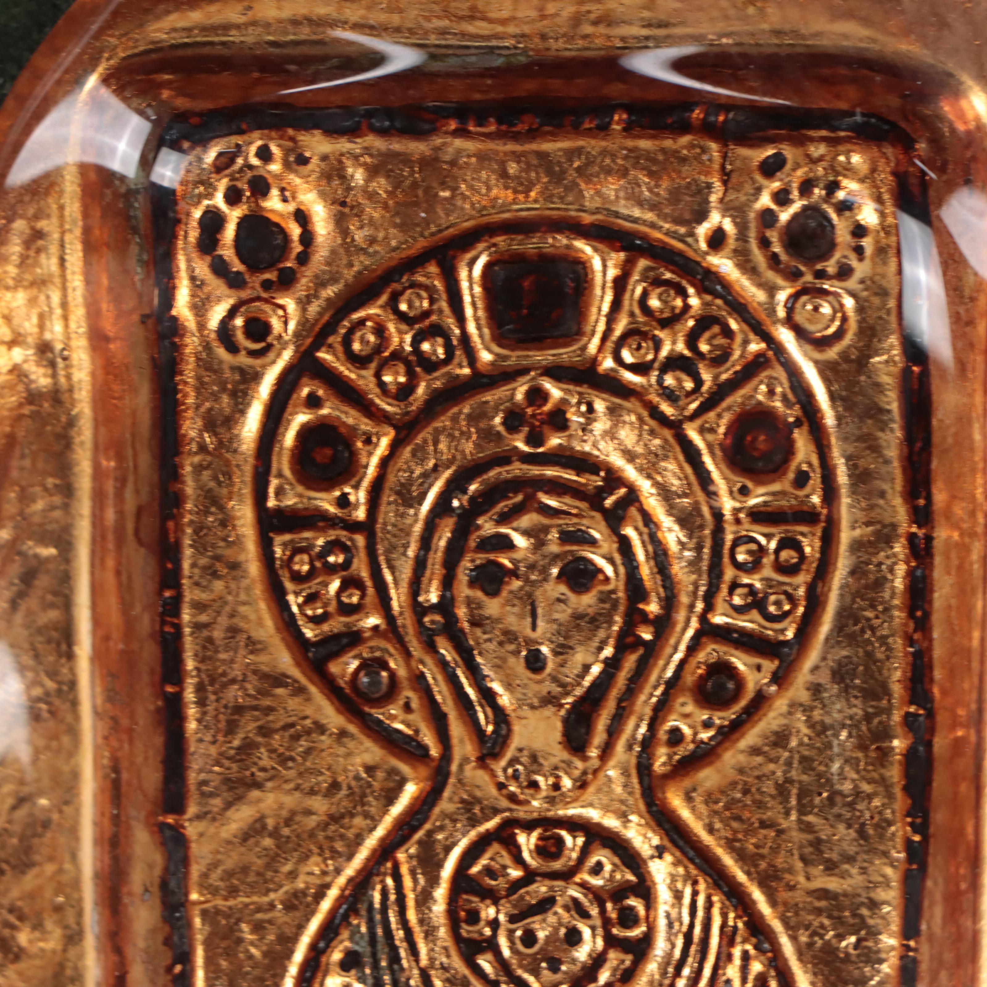 Ferro Lorenzo Murano Style Glass Bas-Relief Madonna and Child Icon | EBTH