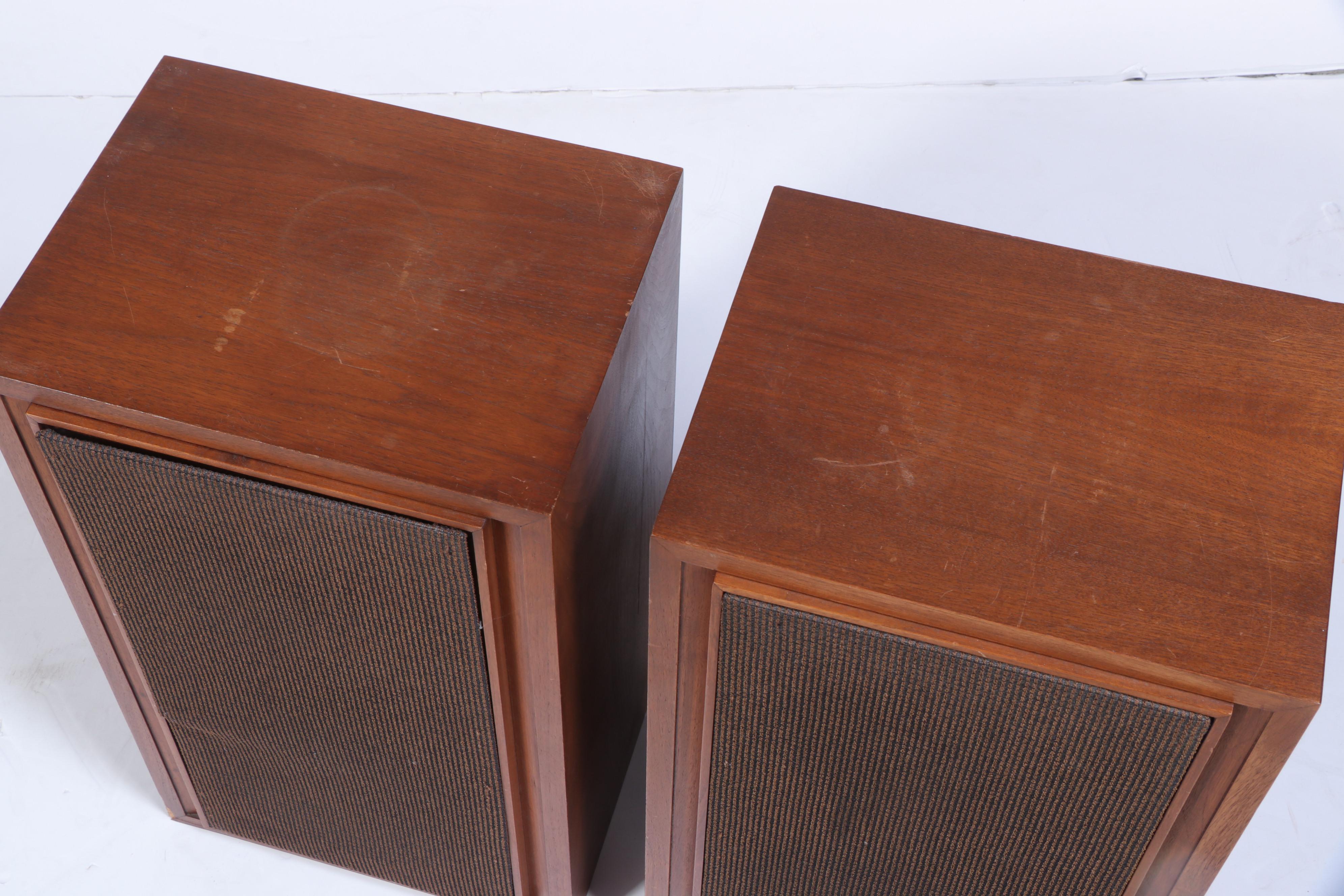 KLH Model Twenty-Three Floorstanding Speakers | EBTH