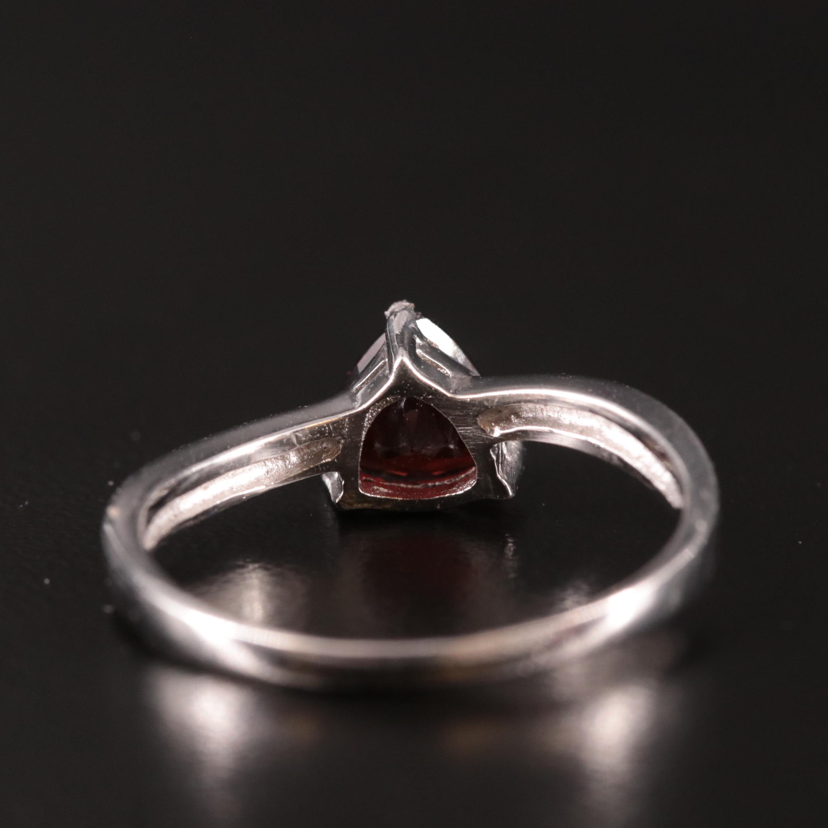 Sterling Silver Garnet Ring | EBTH