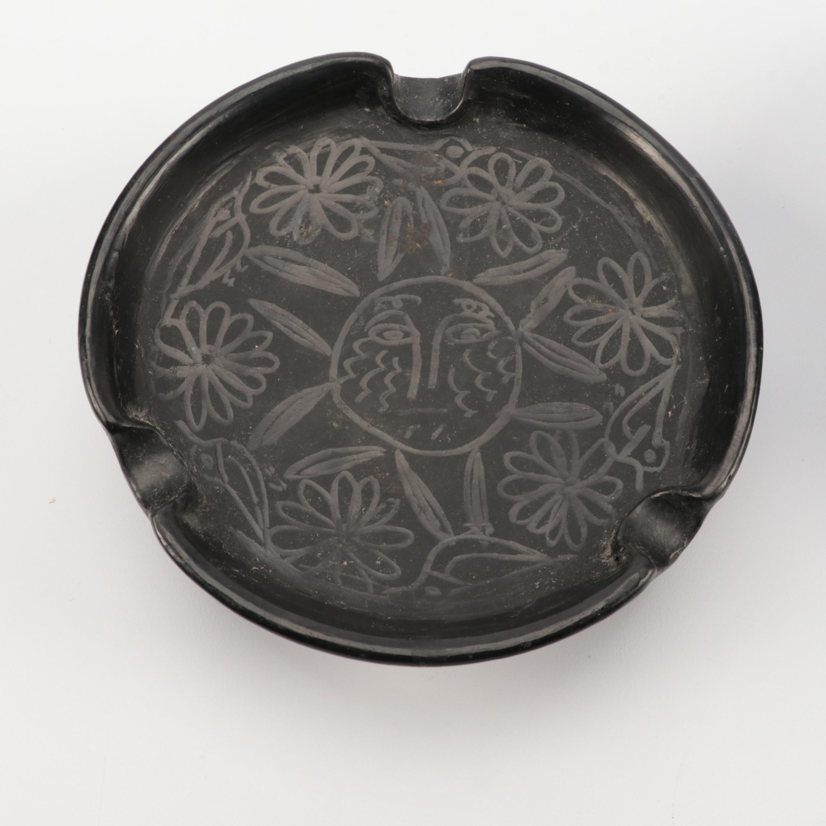 Doña Rosa Signed Oaxacan Mexico Barro Negro Pottery Ashtrays | EBTH