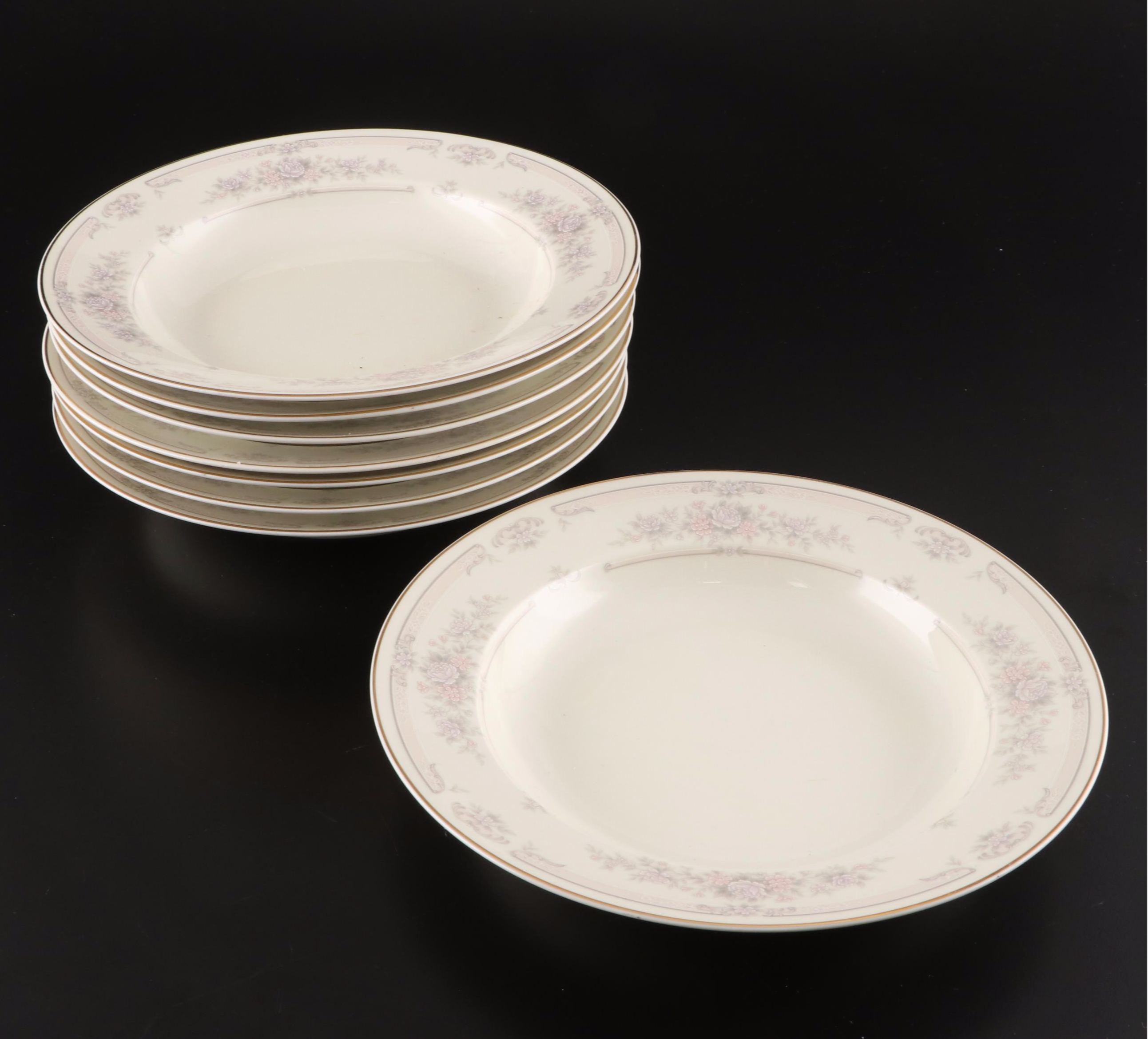 Royal Limited "Antique Lace" Dinnerware with Saxon China Covered Bowl ...