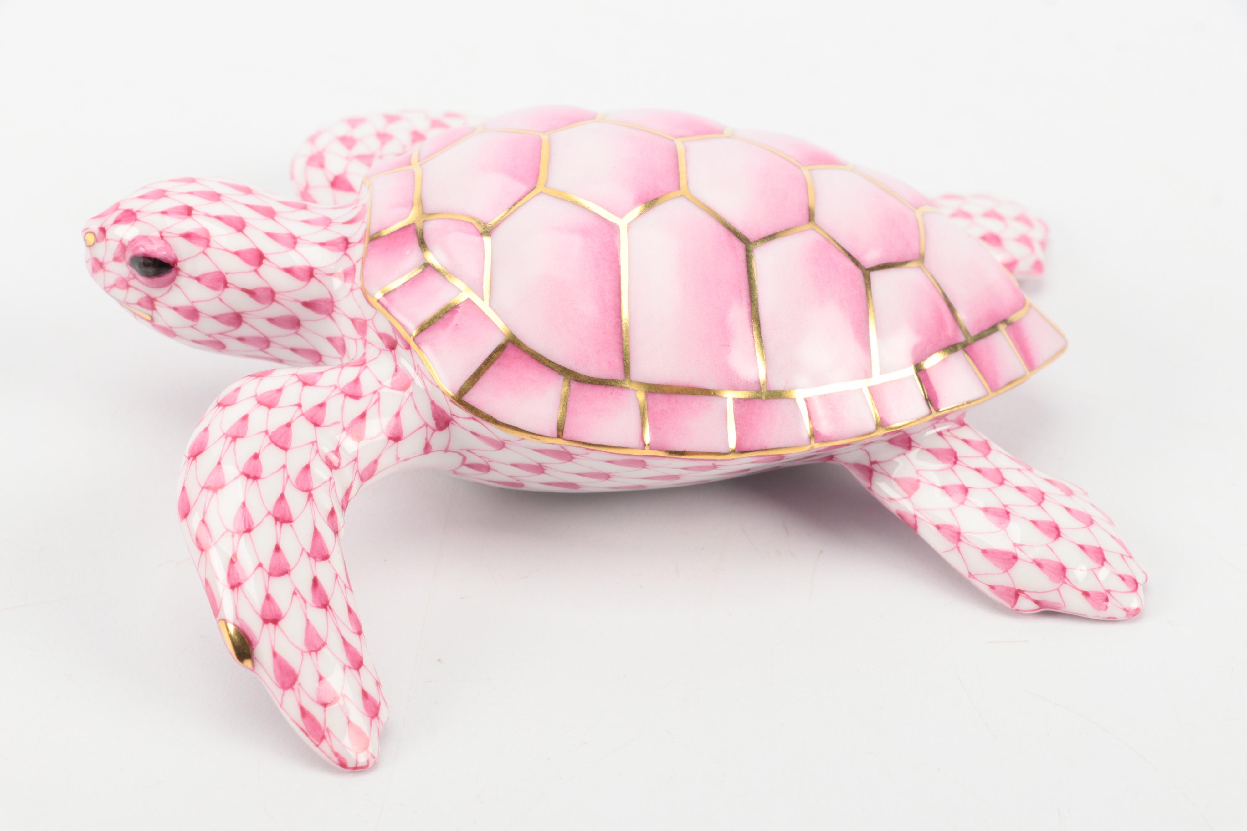 Herend Raspberry Fishnet with Gold "Loggerhead Turtle" Porcelain ...