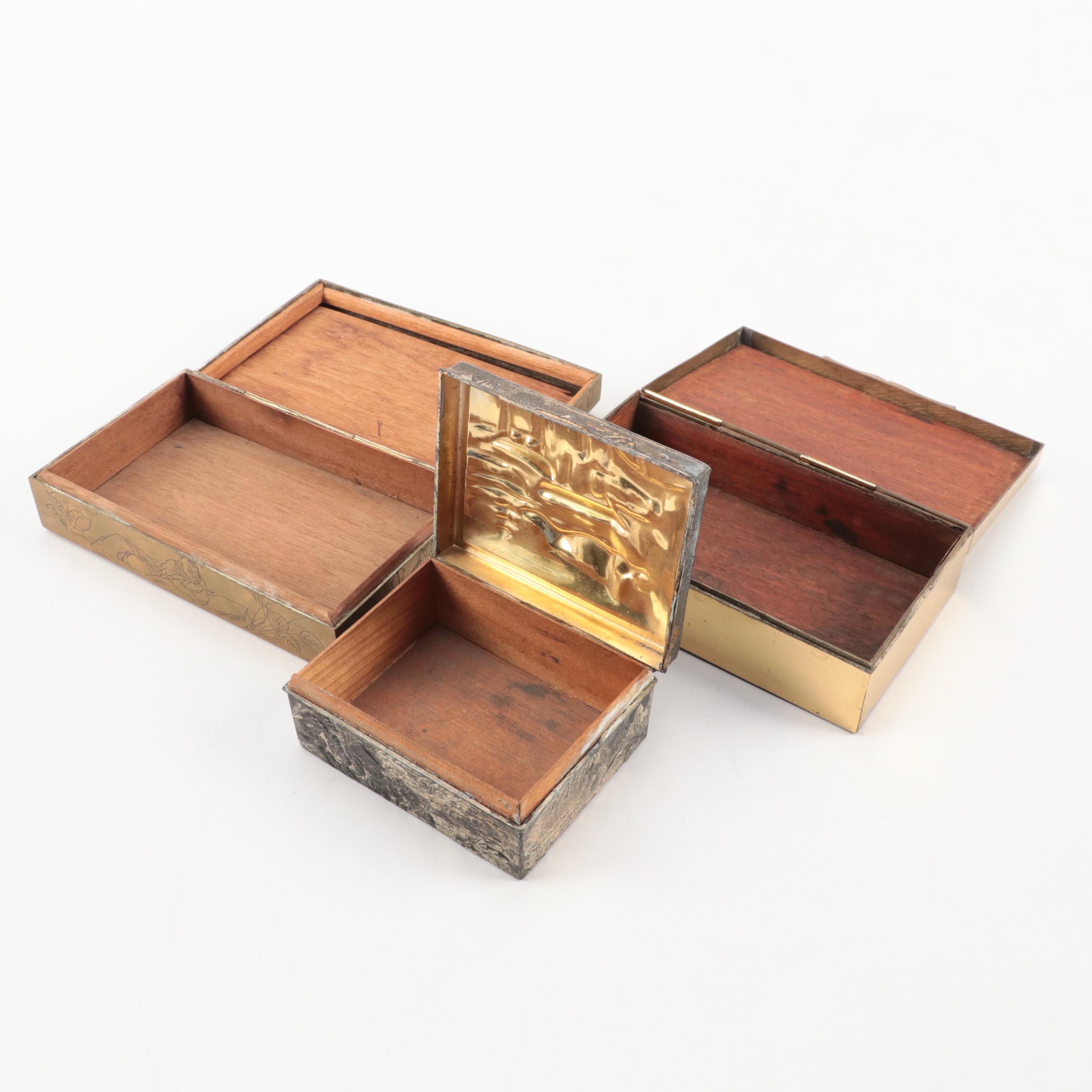 Engraved Chinese Cigarette Boxes with Elaborate Metalwork Japanese Box ...