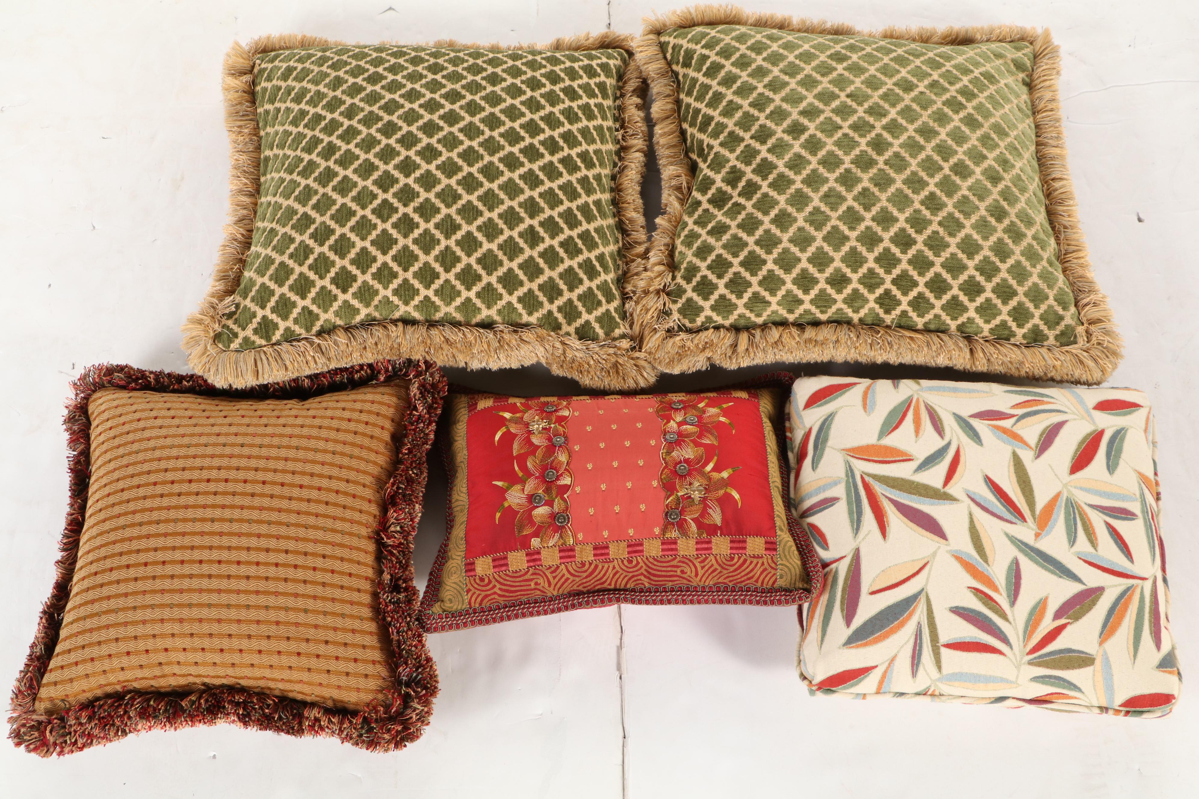 Contemporary Striped and Other Throw Pillows and Pillow Covers | EBTH