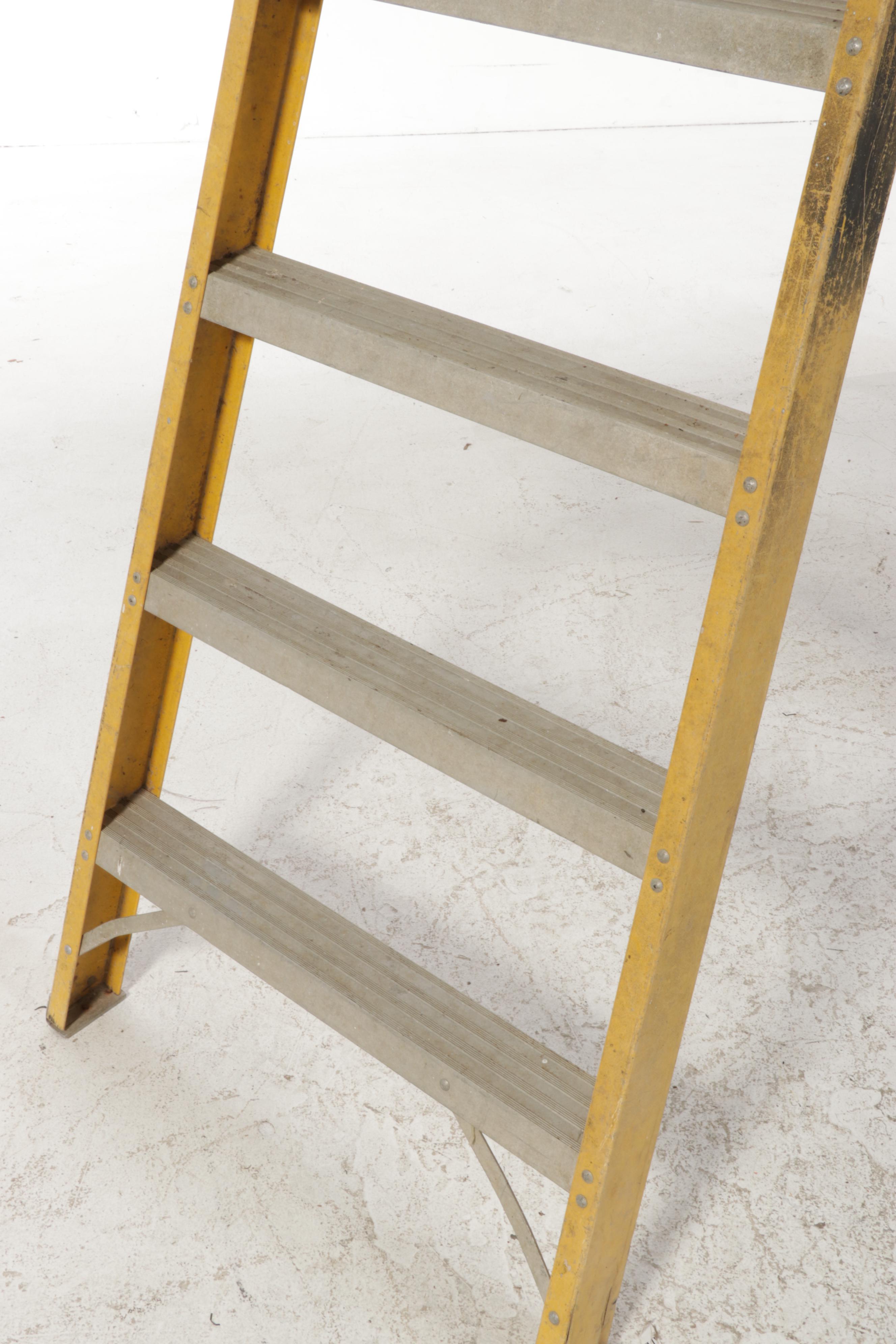 Werner Saf-T-Master D1124-2 24' Ladder with Bauer Step Ladder | EBTH