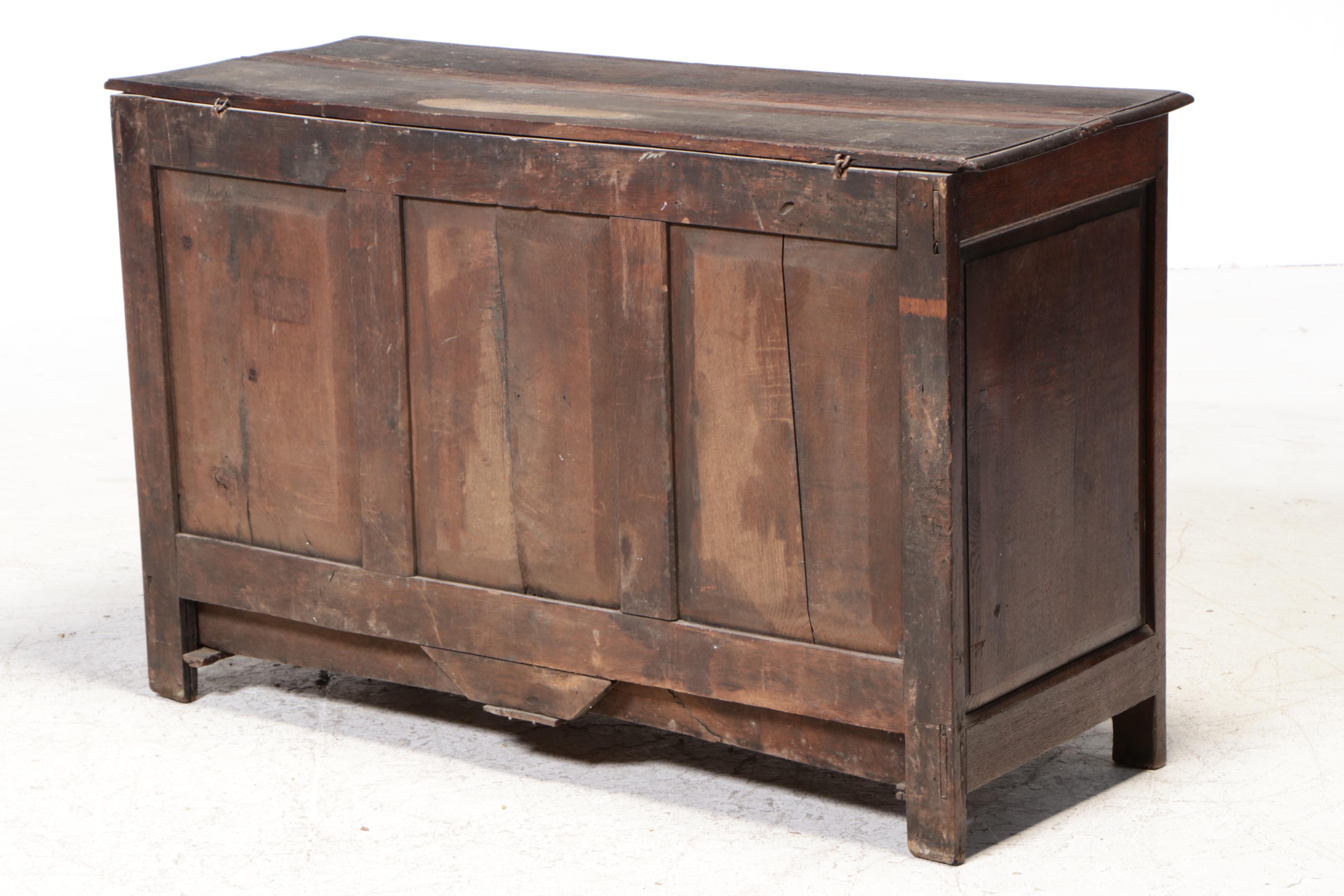 William and Mary Carved Oak Mule Chest, circa 1700 | EBTH