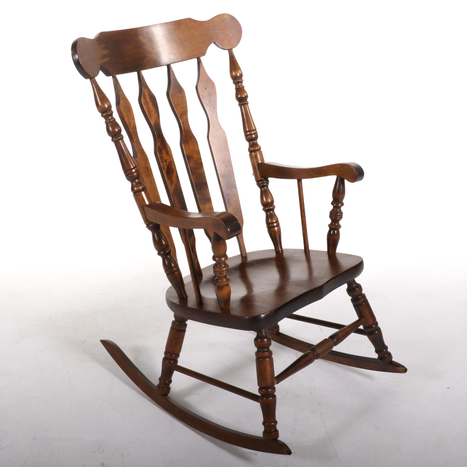 Colonial Revival Arrow Back Rocking Chair, Late 20th Century | EBTH