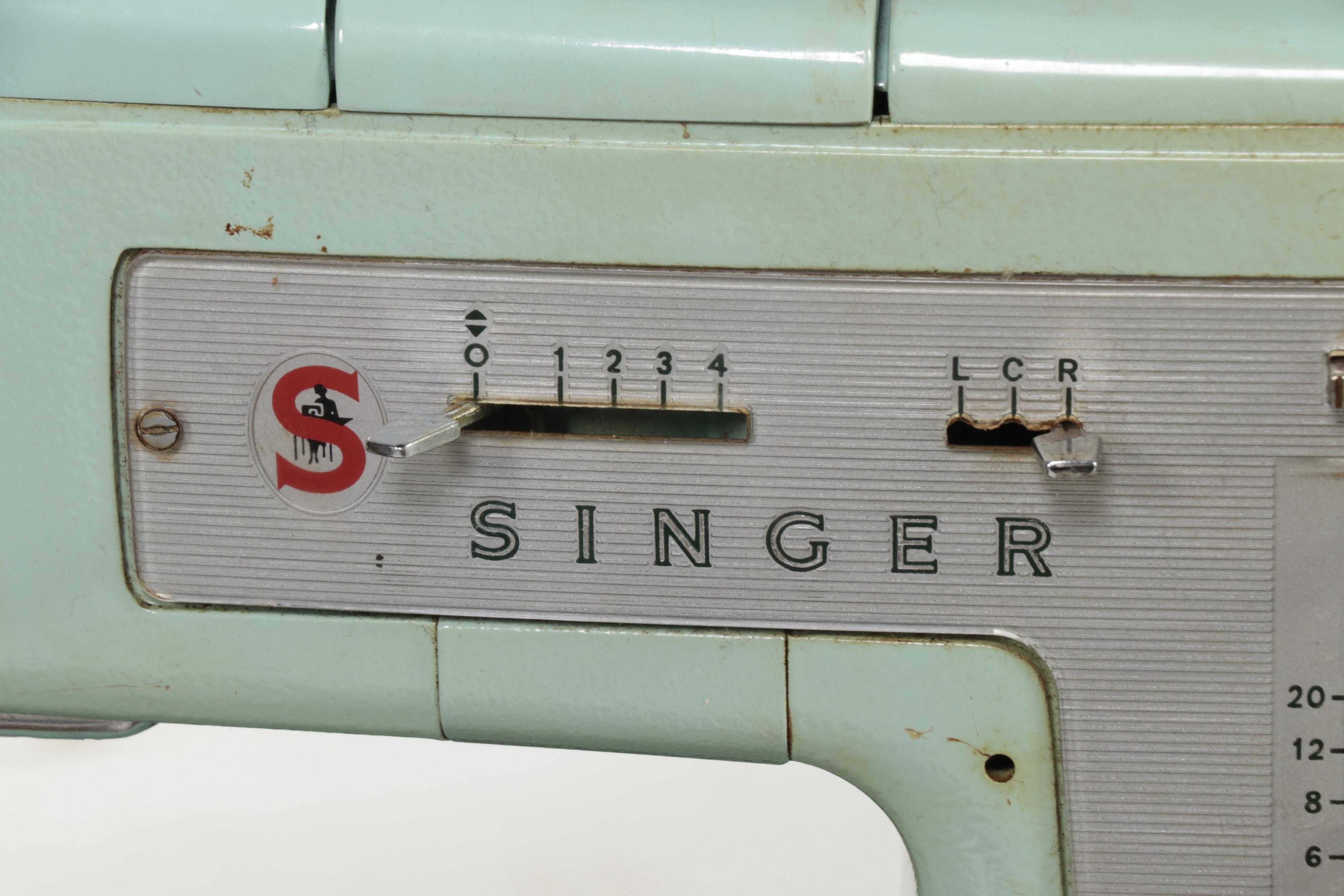 Singer 338 Sewing Machine with Wooden Work Table | EBTH