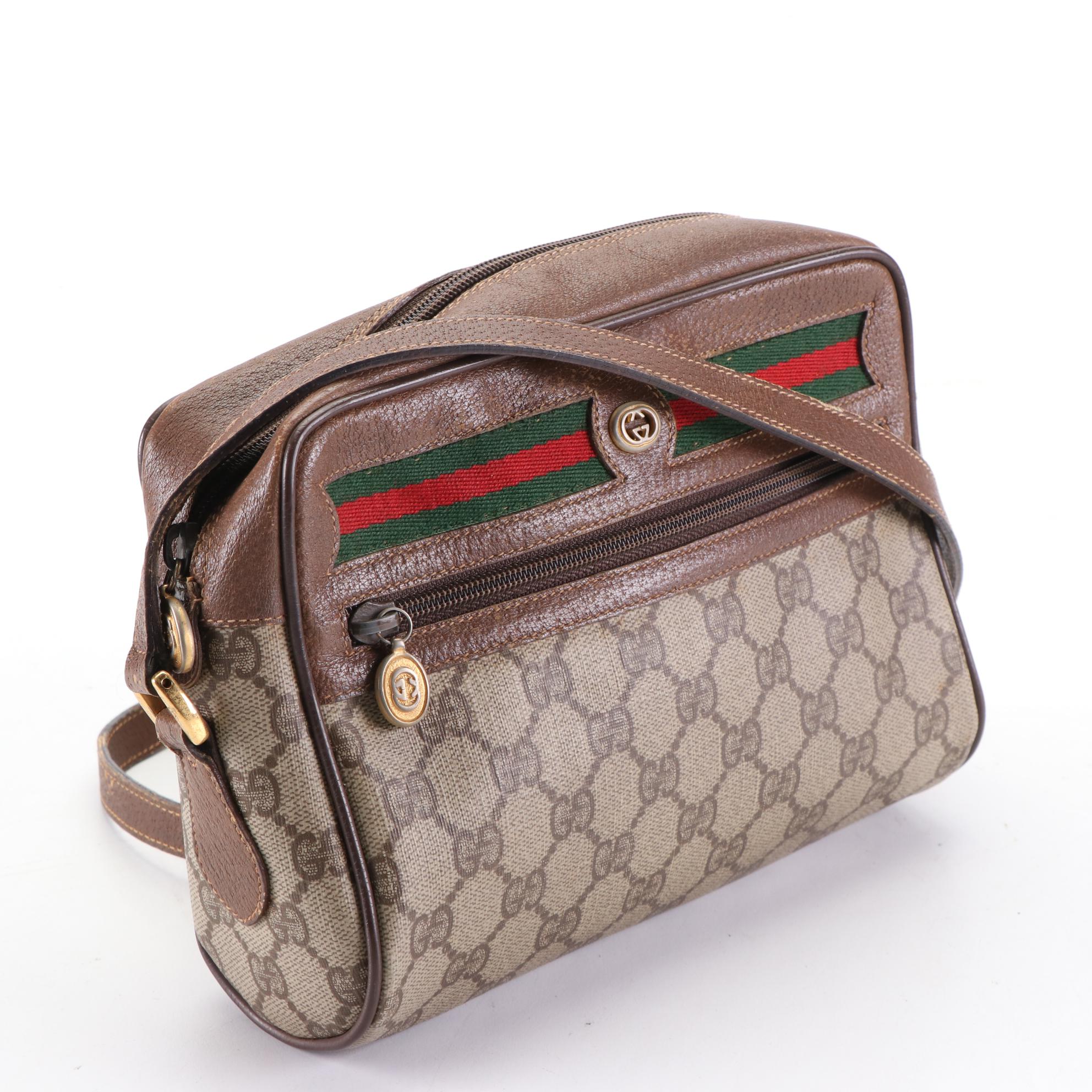 Gucci Accessory Collection Crossbody Bag in GG Supreme Canvas | EBTH
