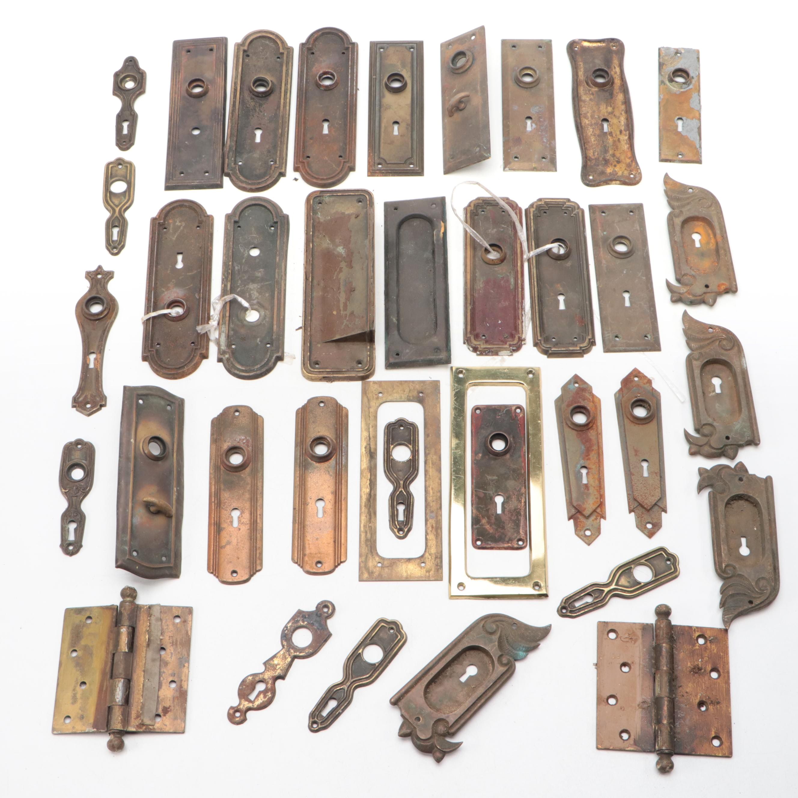 Victorian and Early 20th Century Metal Door Knob Back Plates | EBTH