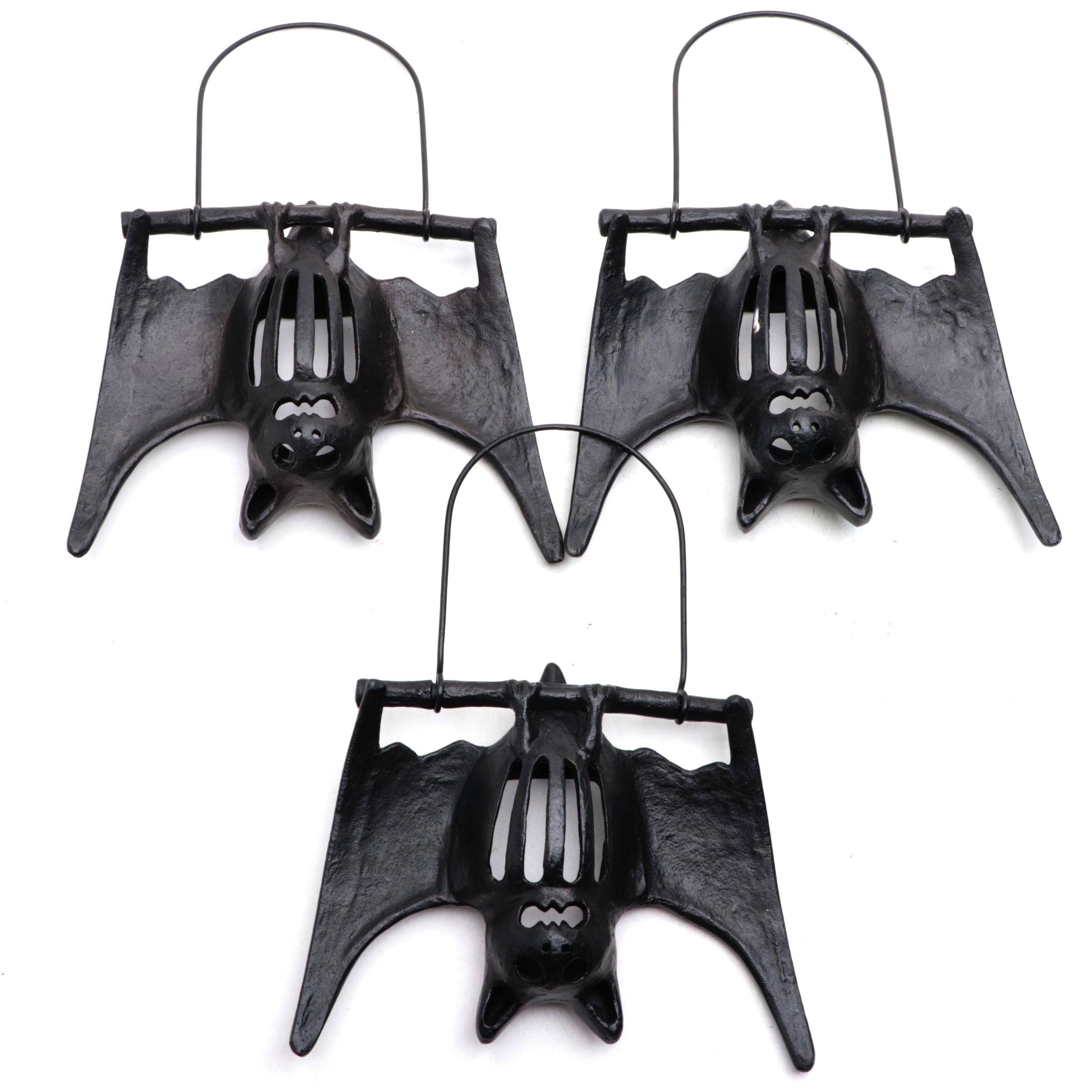 Halloween Hanging Metal Bats | EBTH