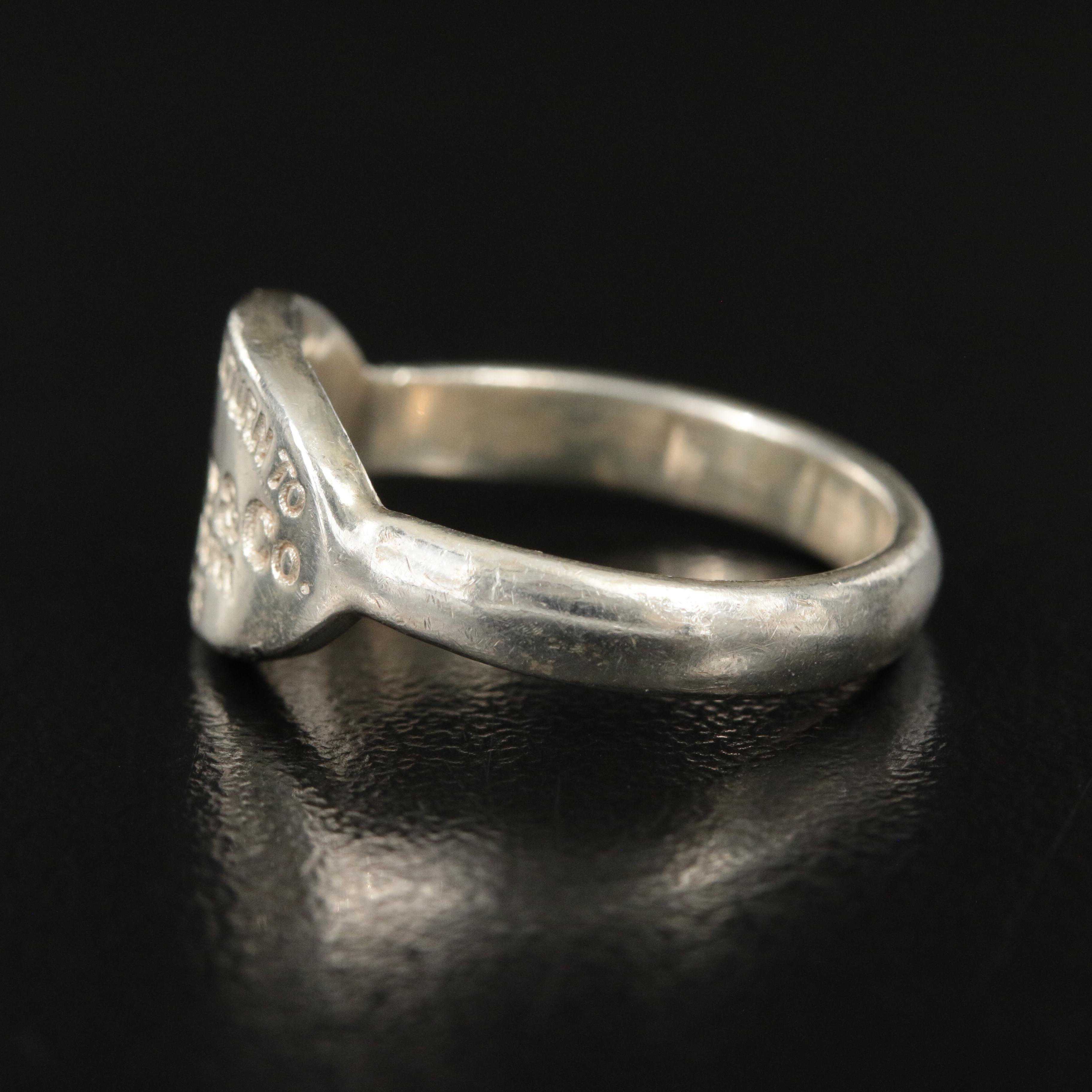 Tiffany & Co. "Return to Tiffany" Sterling Oval Tag Ring | EBTH