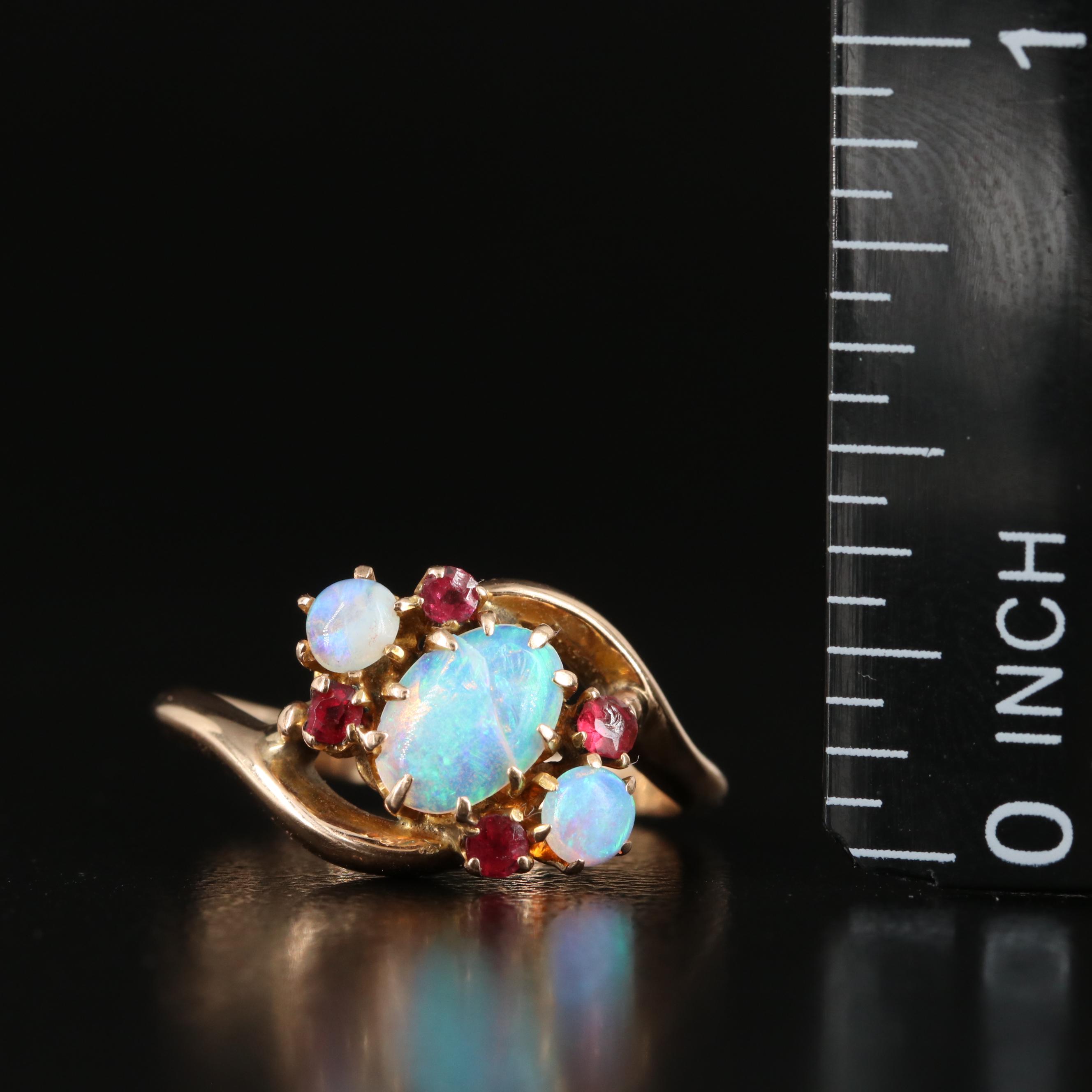 10K Opal and Garnet Glass Doublet Ring | EBTH