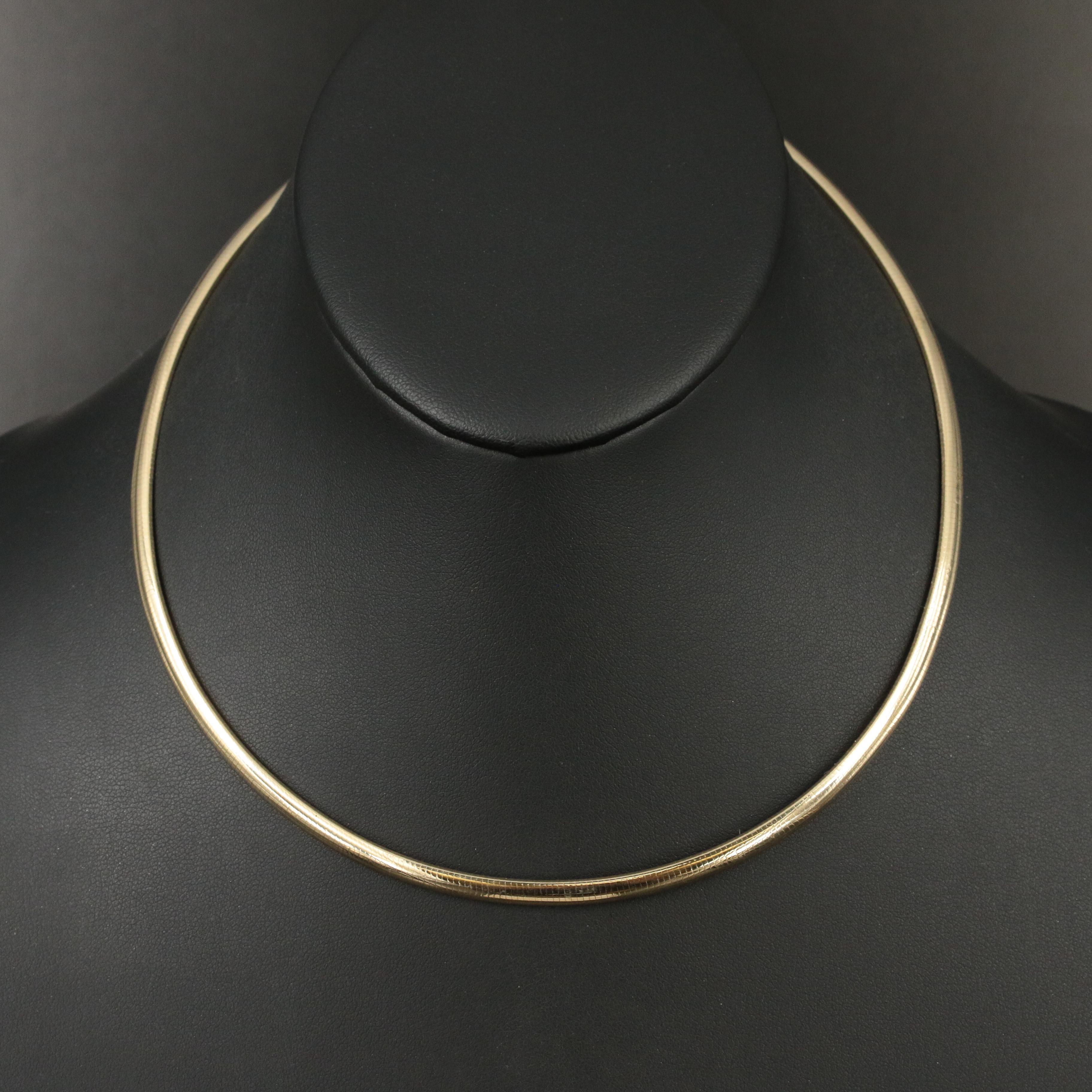 Italian 14K Gold Omega Necklace | EBTH