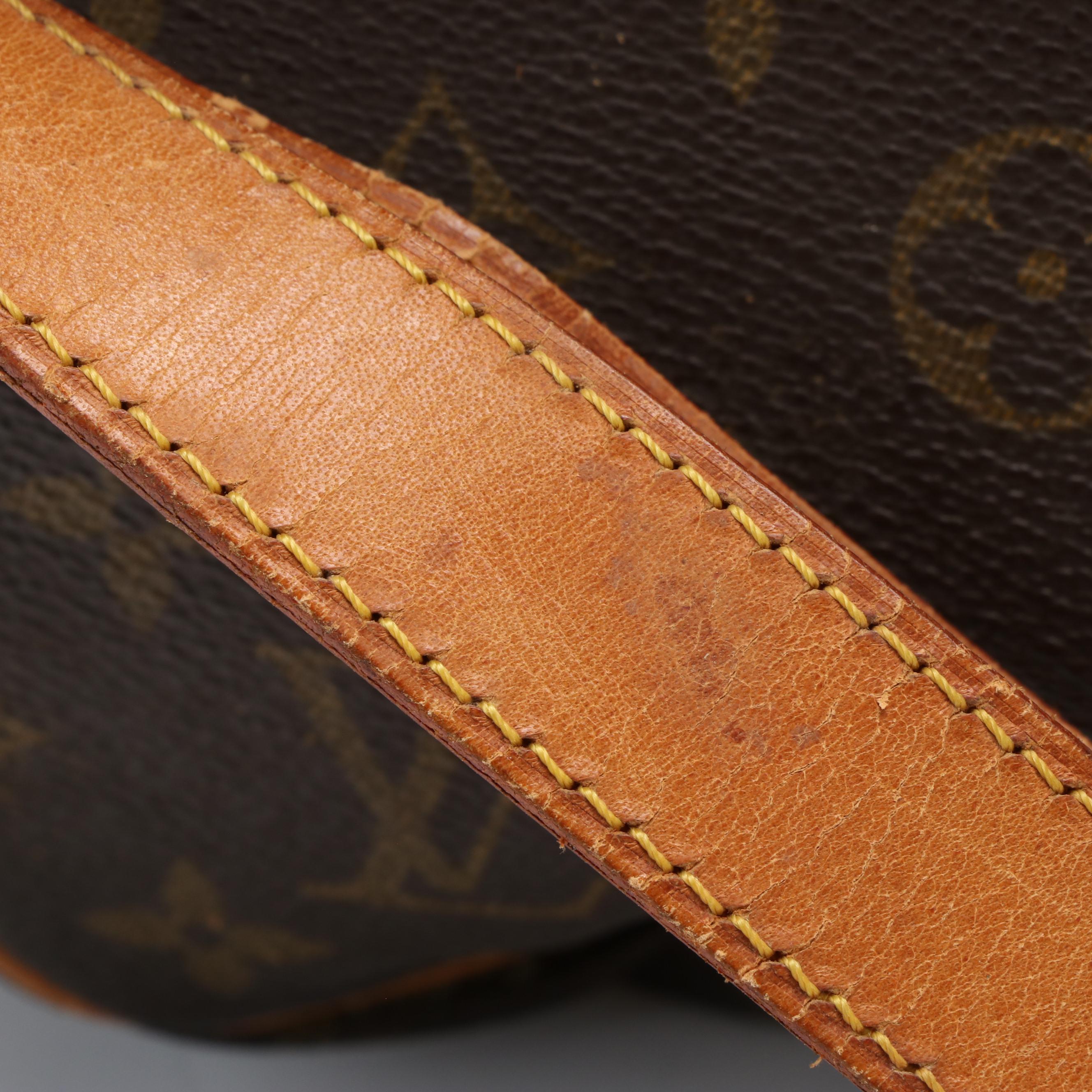 Louis Vuitton Samur 35 in Monogram Canvas and Vachetta Leather | EBTH