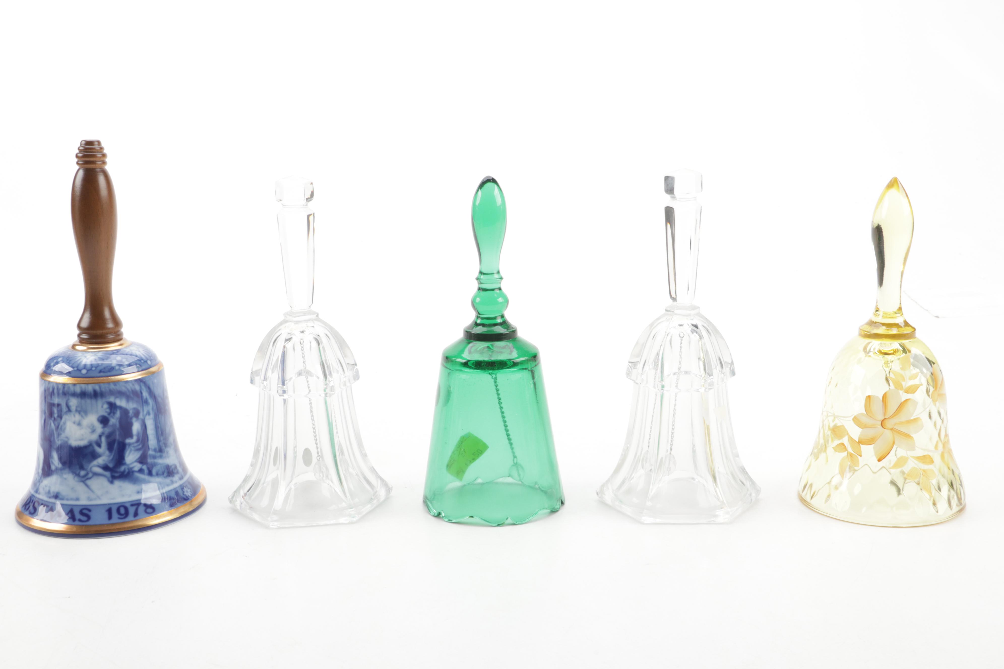 Fenton, Kaiser, Goebel, Royal Albert, Franciscan and Other Bells | EBTH