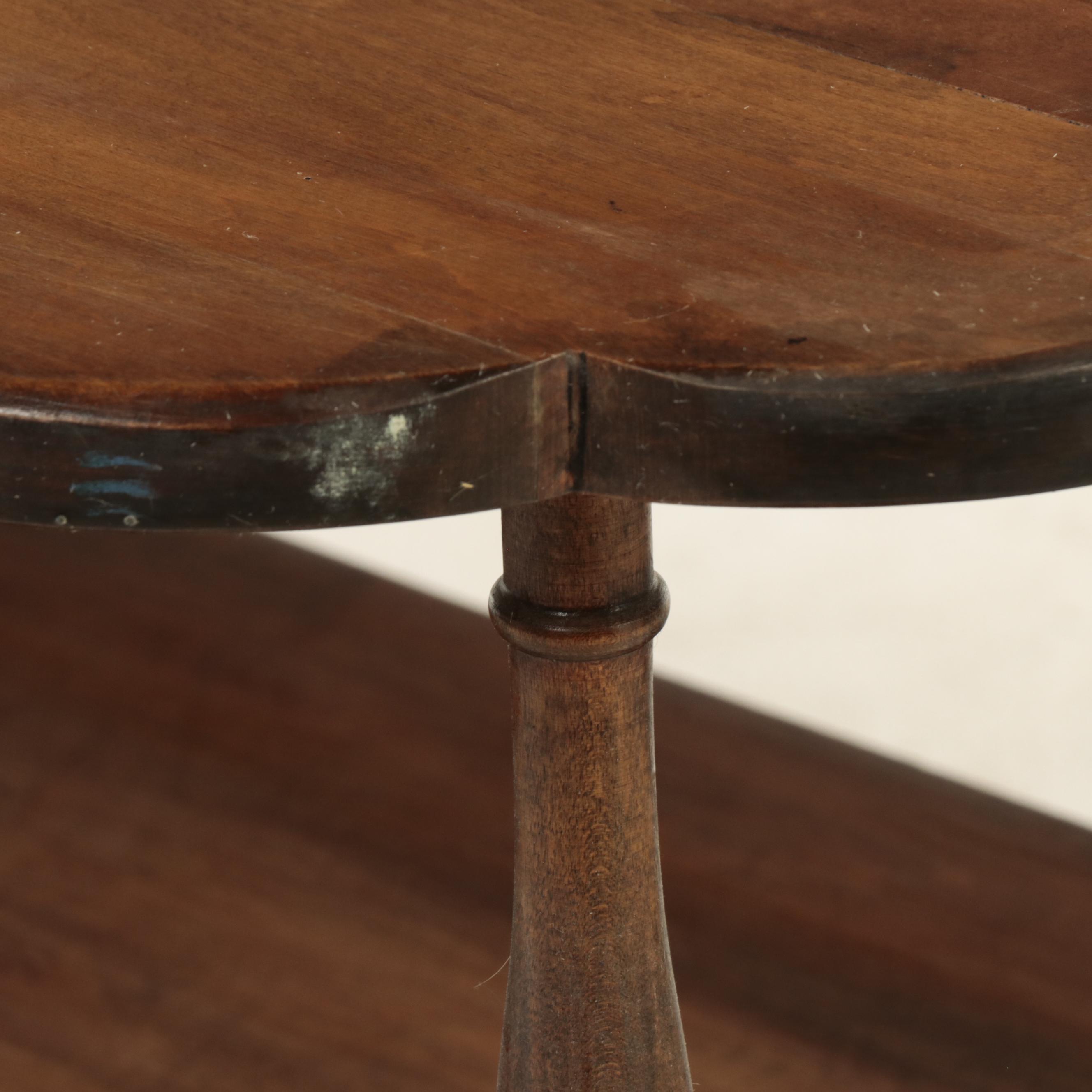 American Colonial Style Tiered Table, 1970s | EBTH