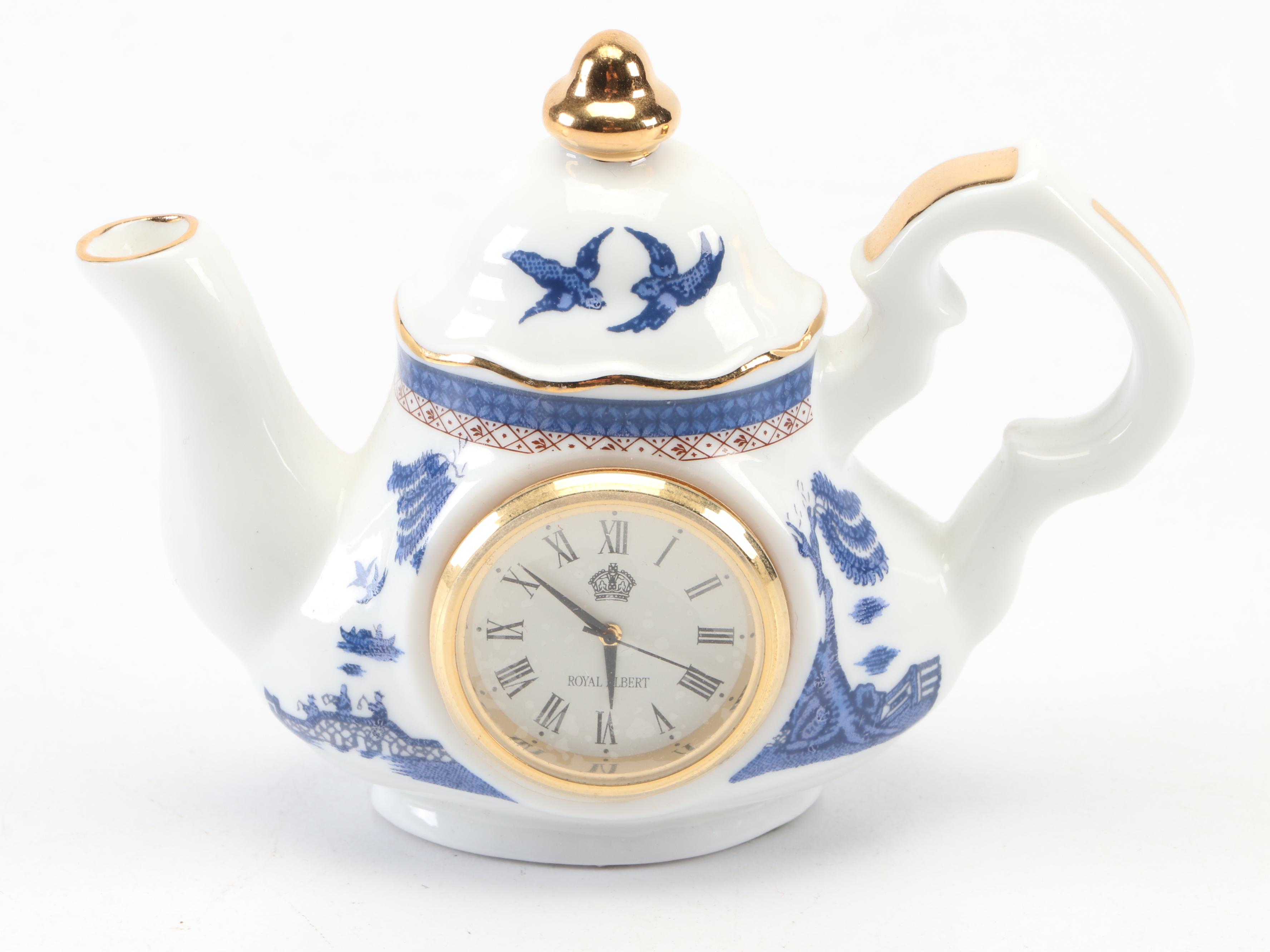 Royal Doulton "Real Old Willow" Clock with Chintz Watering and Other ...