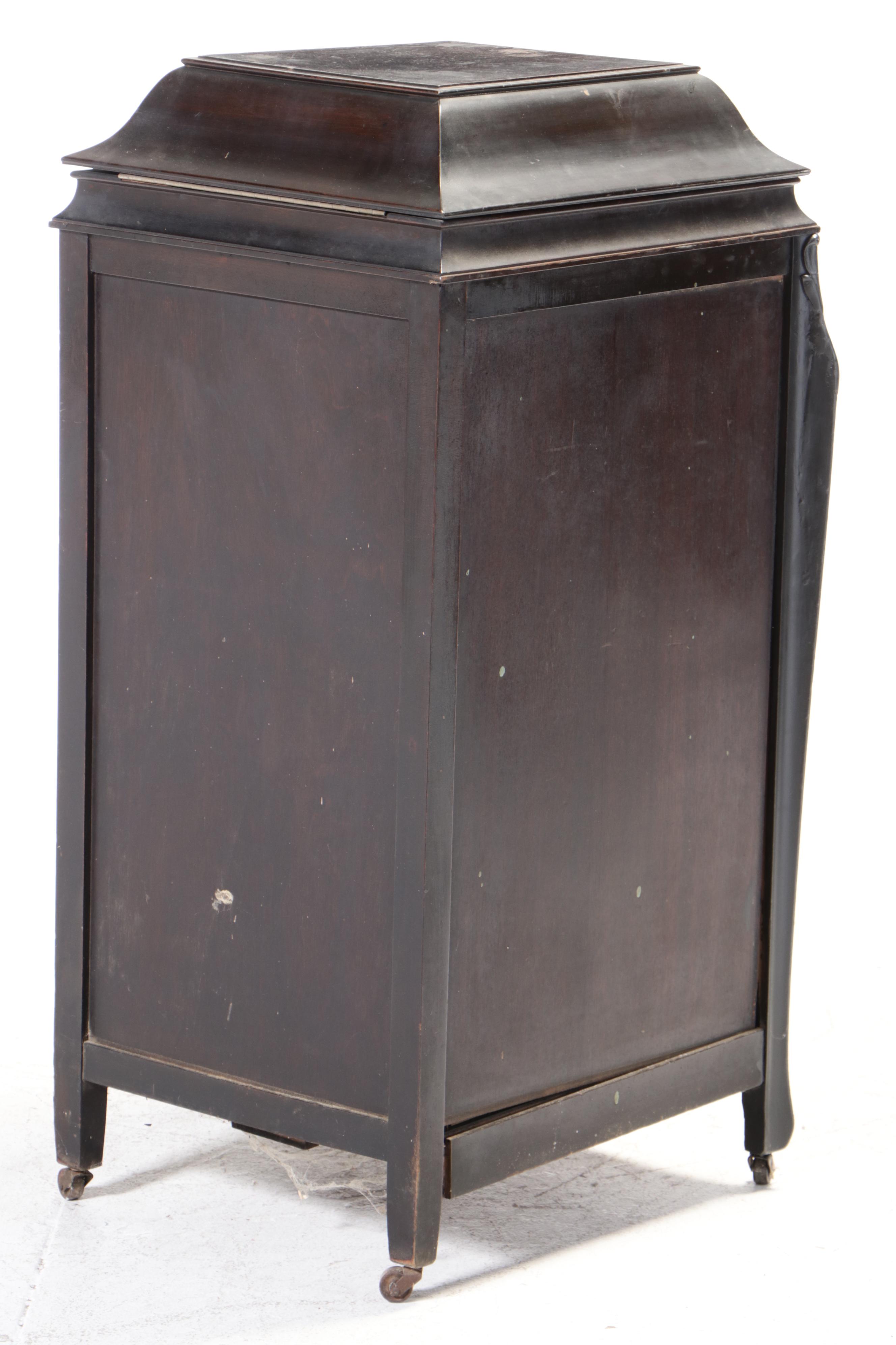 Art Deco Victrola Bel Canto Hand-Crank Turntable Cabinet, Early 20th ...